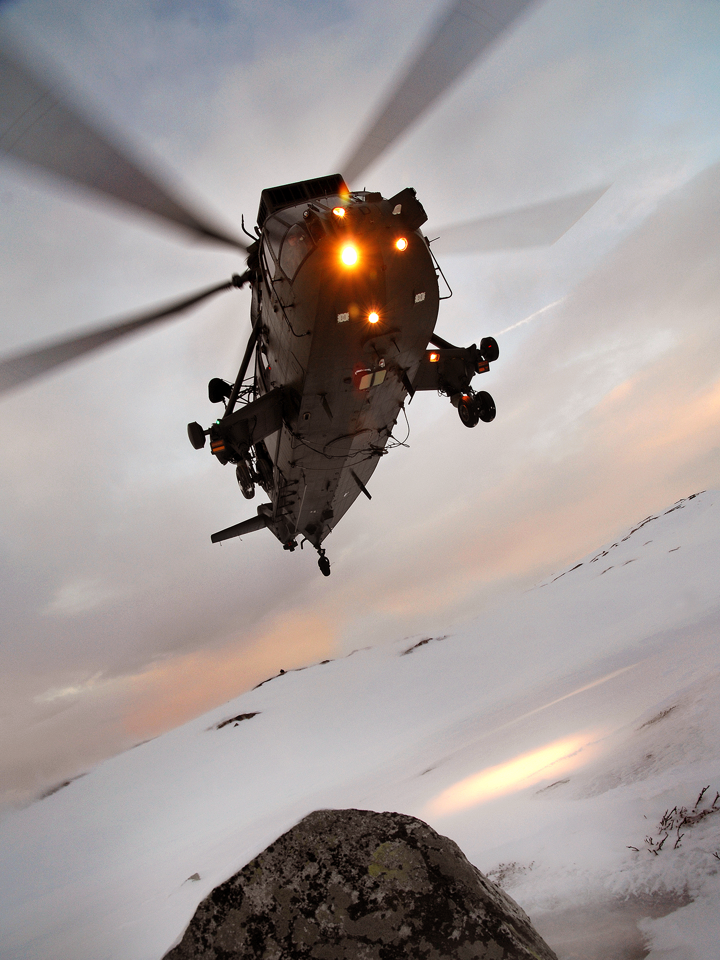 Sea King HC Mark 4 Helicopter Landing 2009 Photo Print - Royal Navy Ai ...