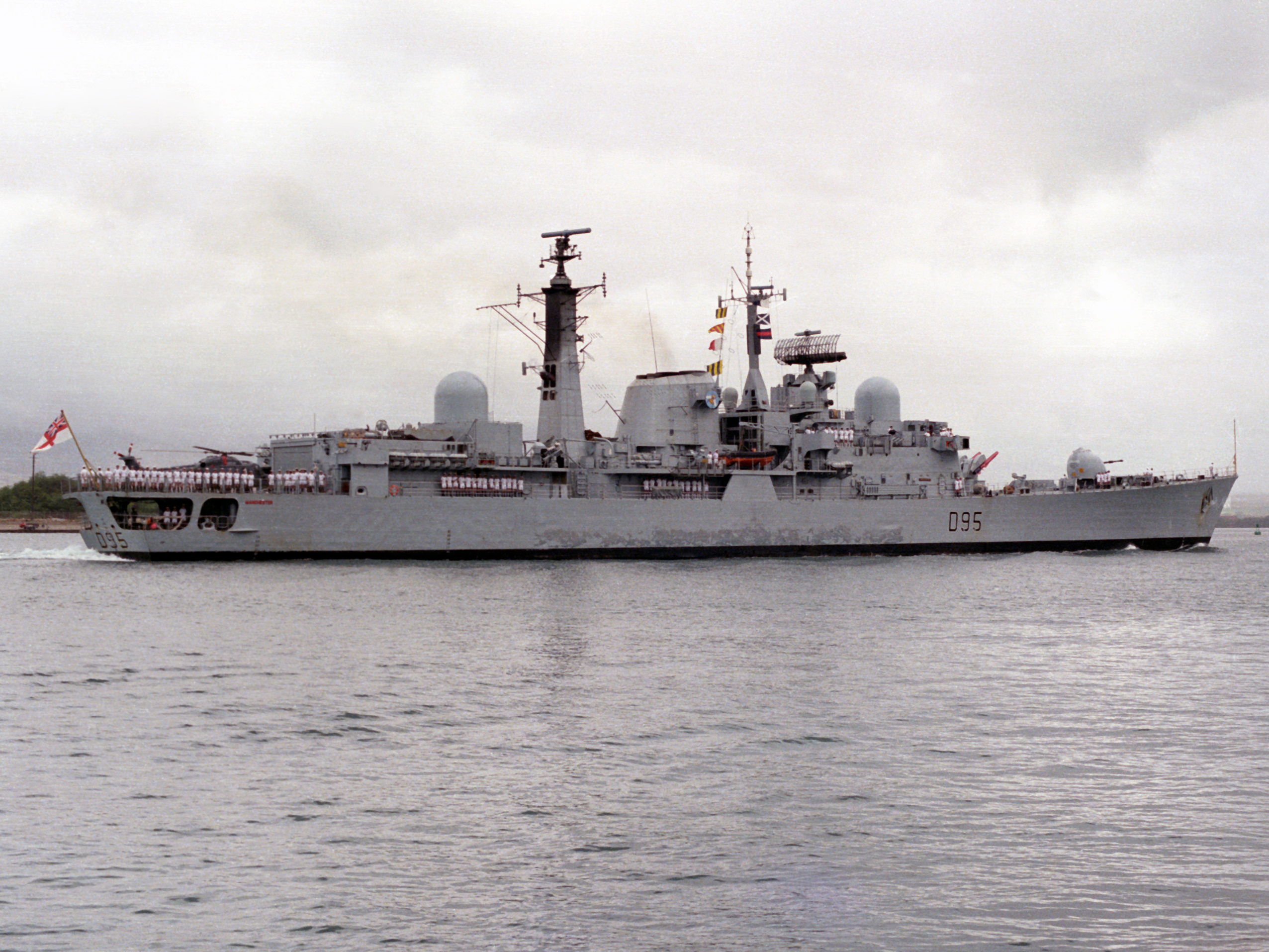 HMS Manchester (D95) Photo Print - Entering Pearl Harbour - Royal Navy ...