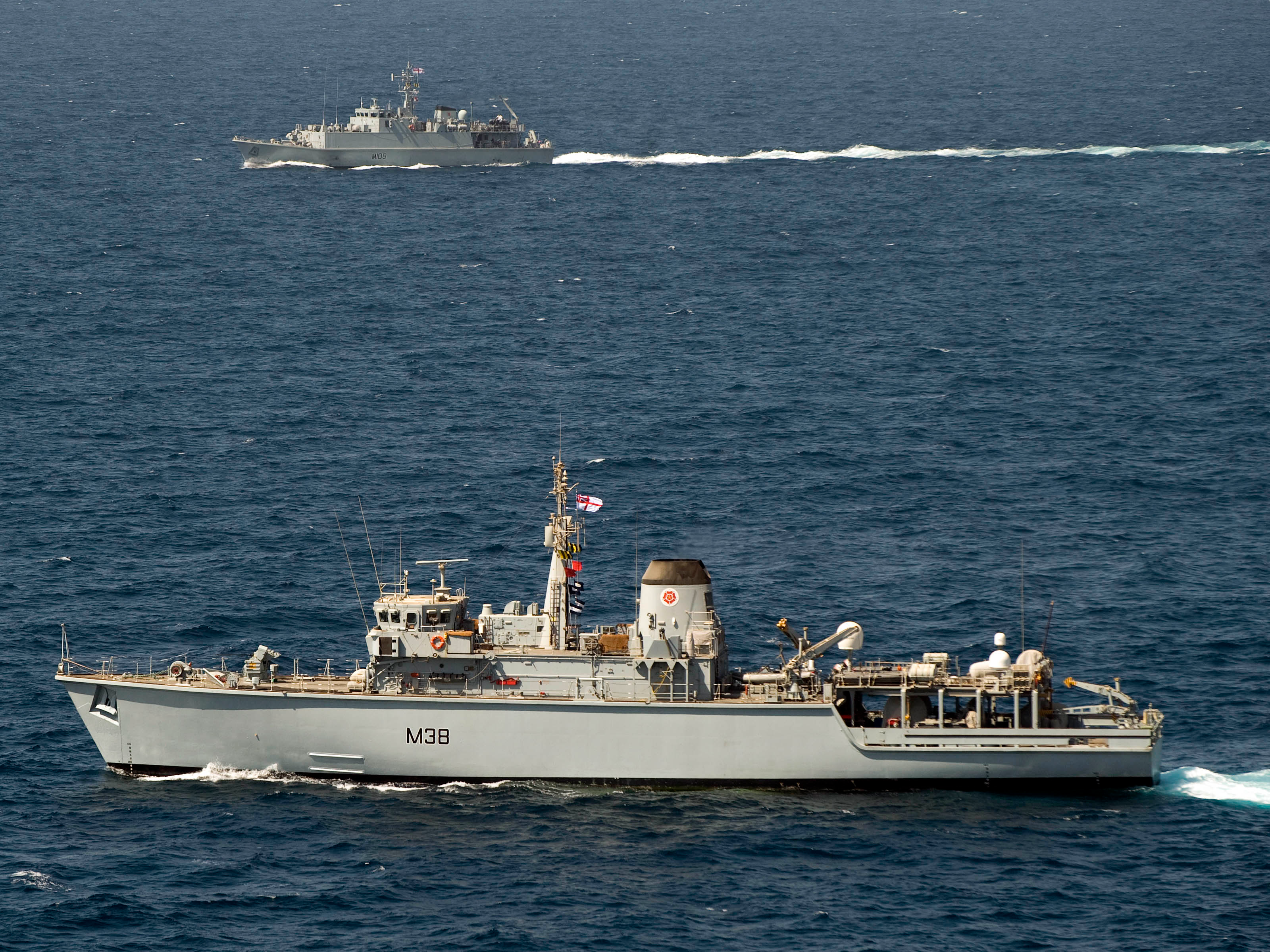 HMS Atherstone (M38) Royal Navy Hunt Class Mine Warfare Vessel Middle ...