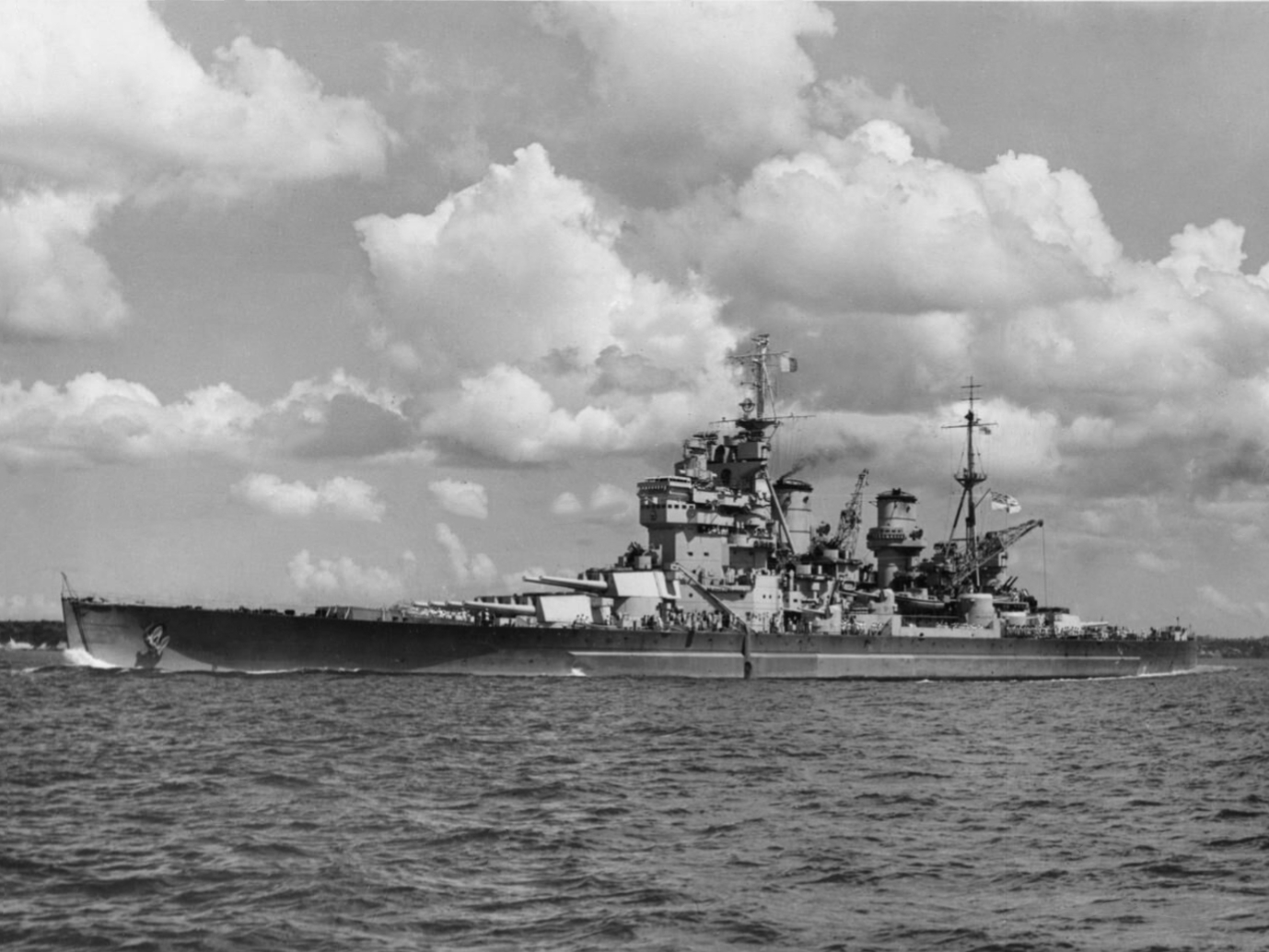 HMS Howe (32) Photo Print - Auckland 1945 - Royal Navy King George V C ...