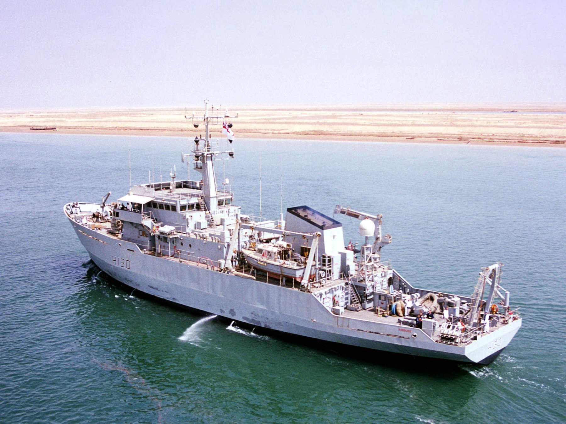 HMS Roebuck (H130) - Umm Qasr 2003 - Royal Navy Coastal Survey Vessel ...