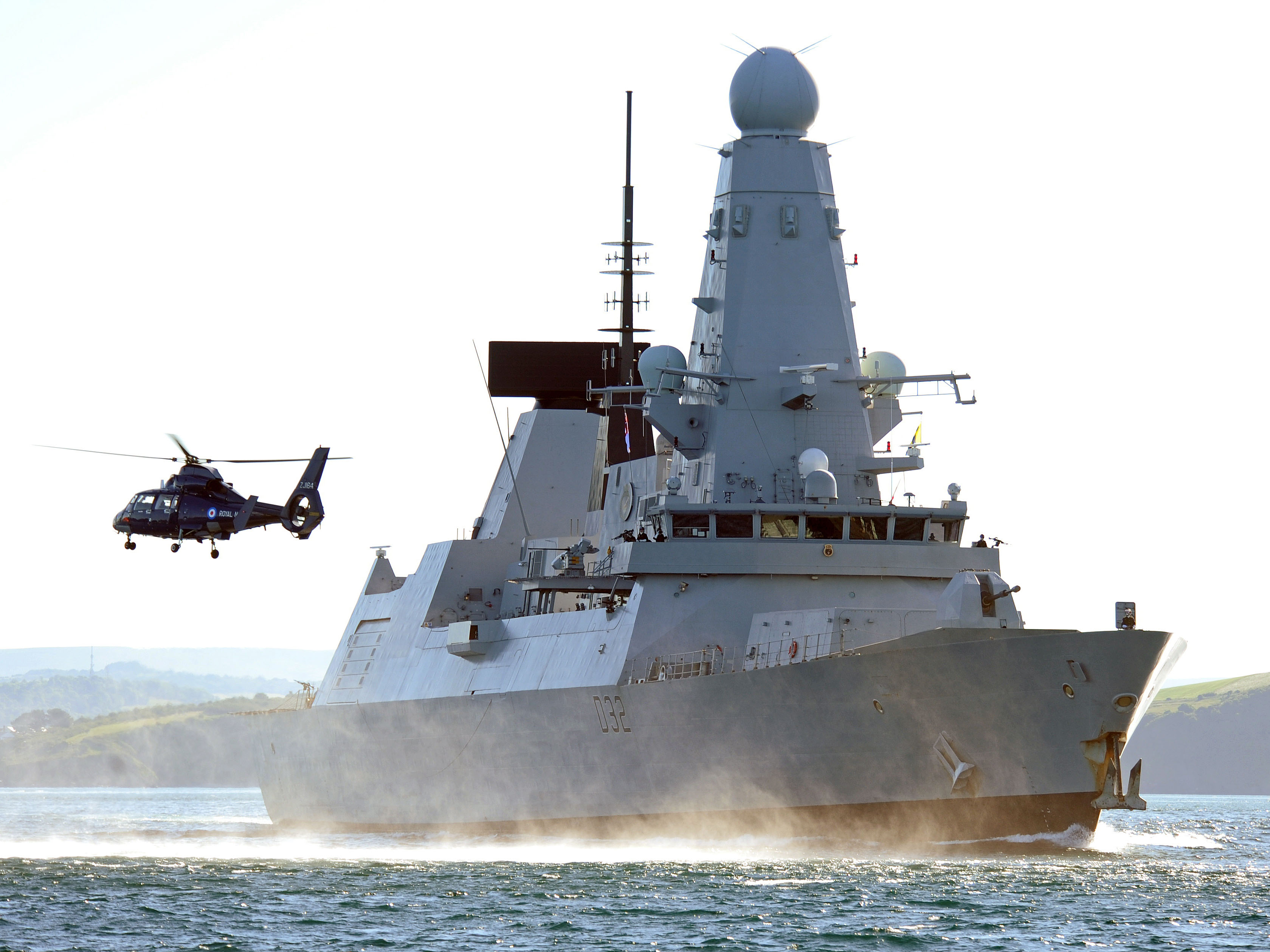 HMS Daring (D32) - Off Plymouth 2010 - Royal Navy Type 45 Destroyer ...