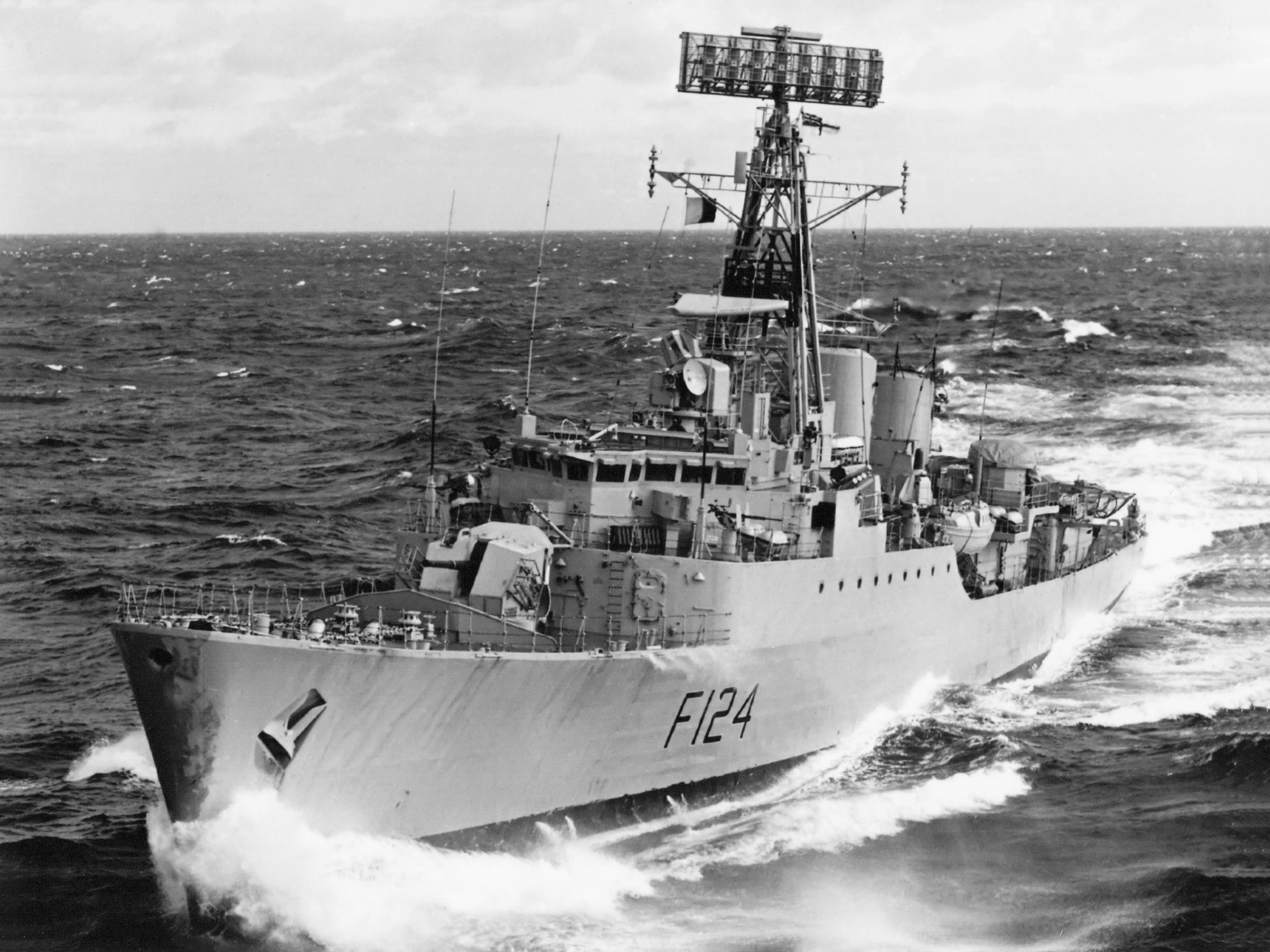 HMS Zulu (F124) - At Sea Sept 1965 - Royal Navy Tribal Class Frigate ...
