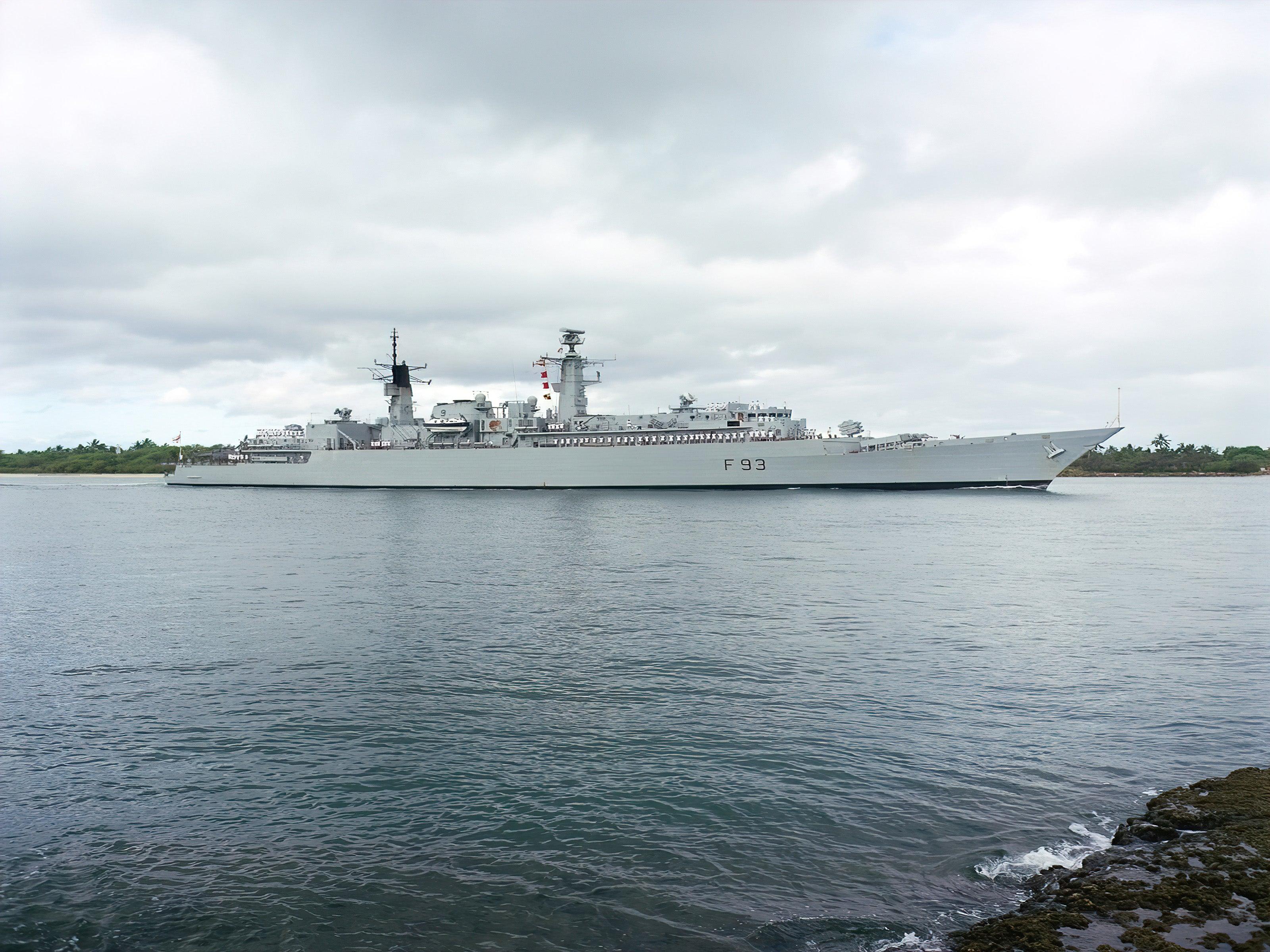 HMS Beaver (F93) Photo Print - Entering Pearl Harbour - Royal Navy Typ ...