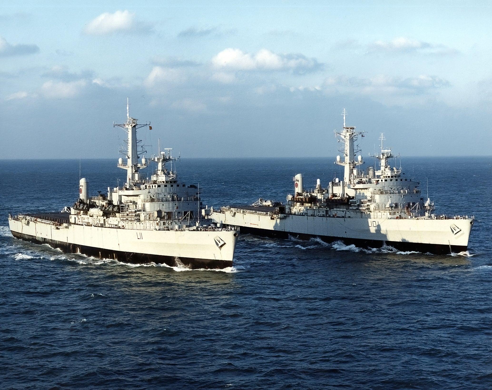 HMS Fearless L10 HMS Intrepid L11 - Royal Navy Landing Platform Dock ...