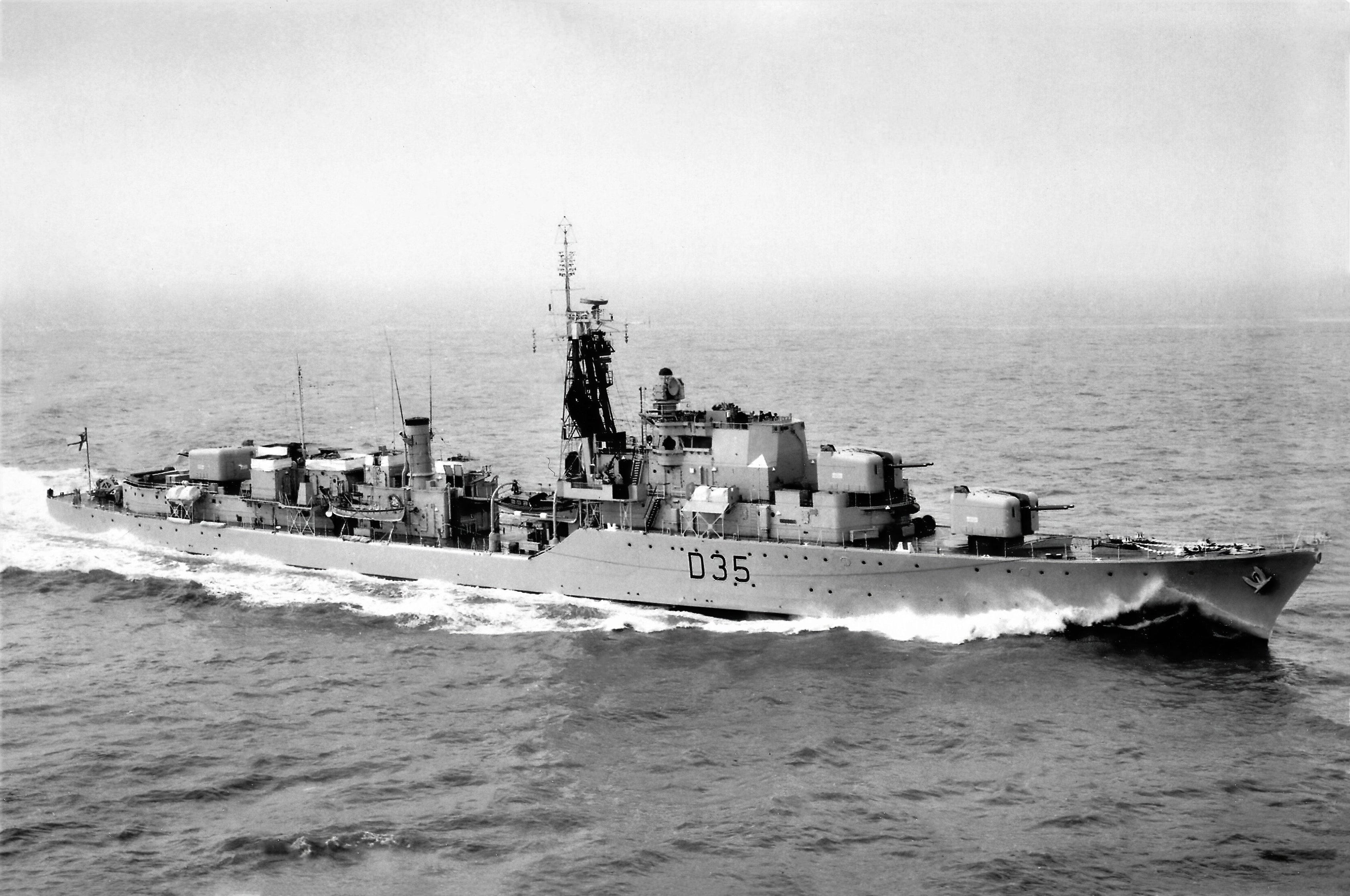 HMS Diamond (D35) Photo Print - Starboard View - Royal Navy Daring Cla ...