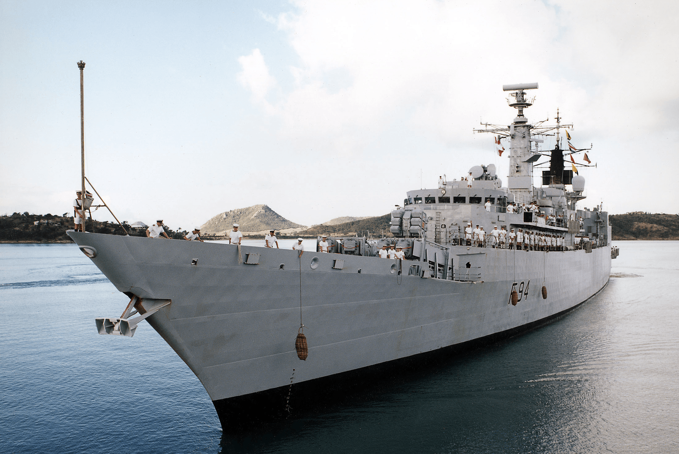 HMS Brave (F94) Royal Navy Type 22 Frigate Entering Harbour Photo Prin ...