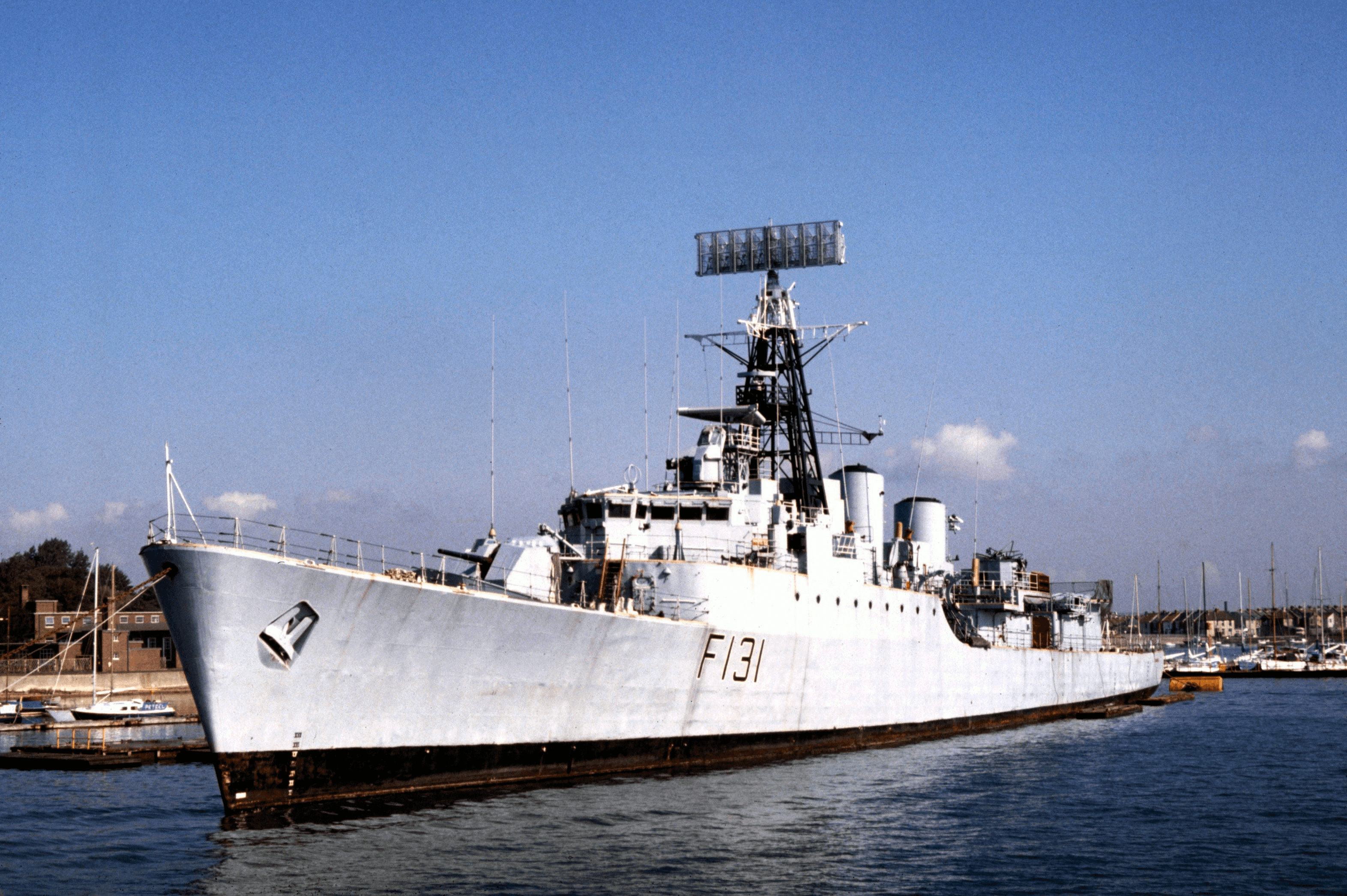 HMS Nubian (F131) - Awaiting Scrapping - Royal Navy Tribal Class ...