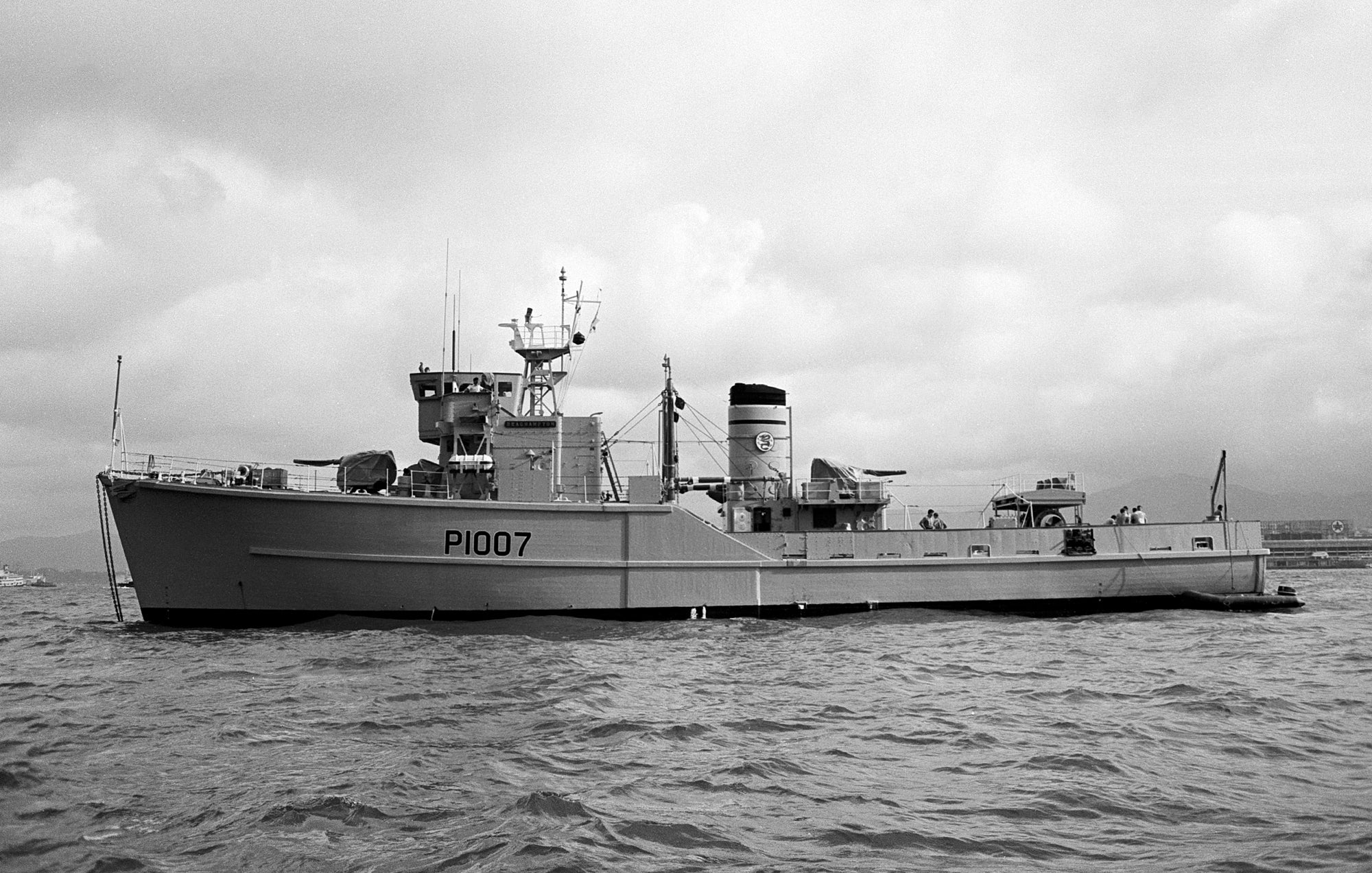 HMS Beachampton (M1007) Photo Print - Port Beam View - Royal Navy Ton ...
