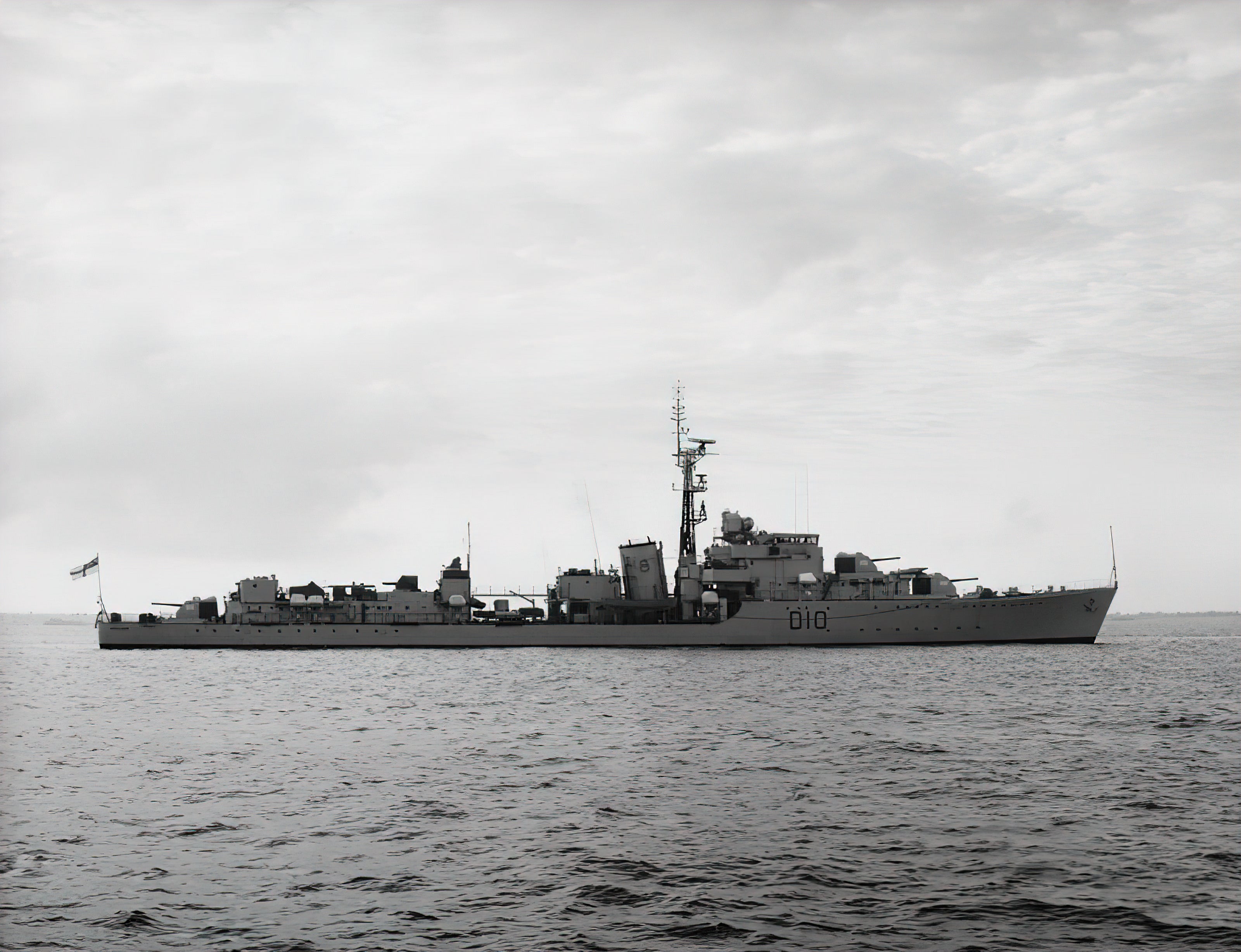 HMS Cassandra (D10) Photo Print - Starboard Beam View - Royal Navy C C ...