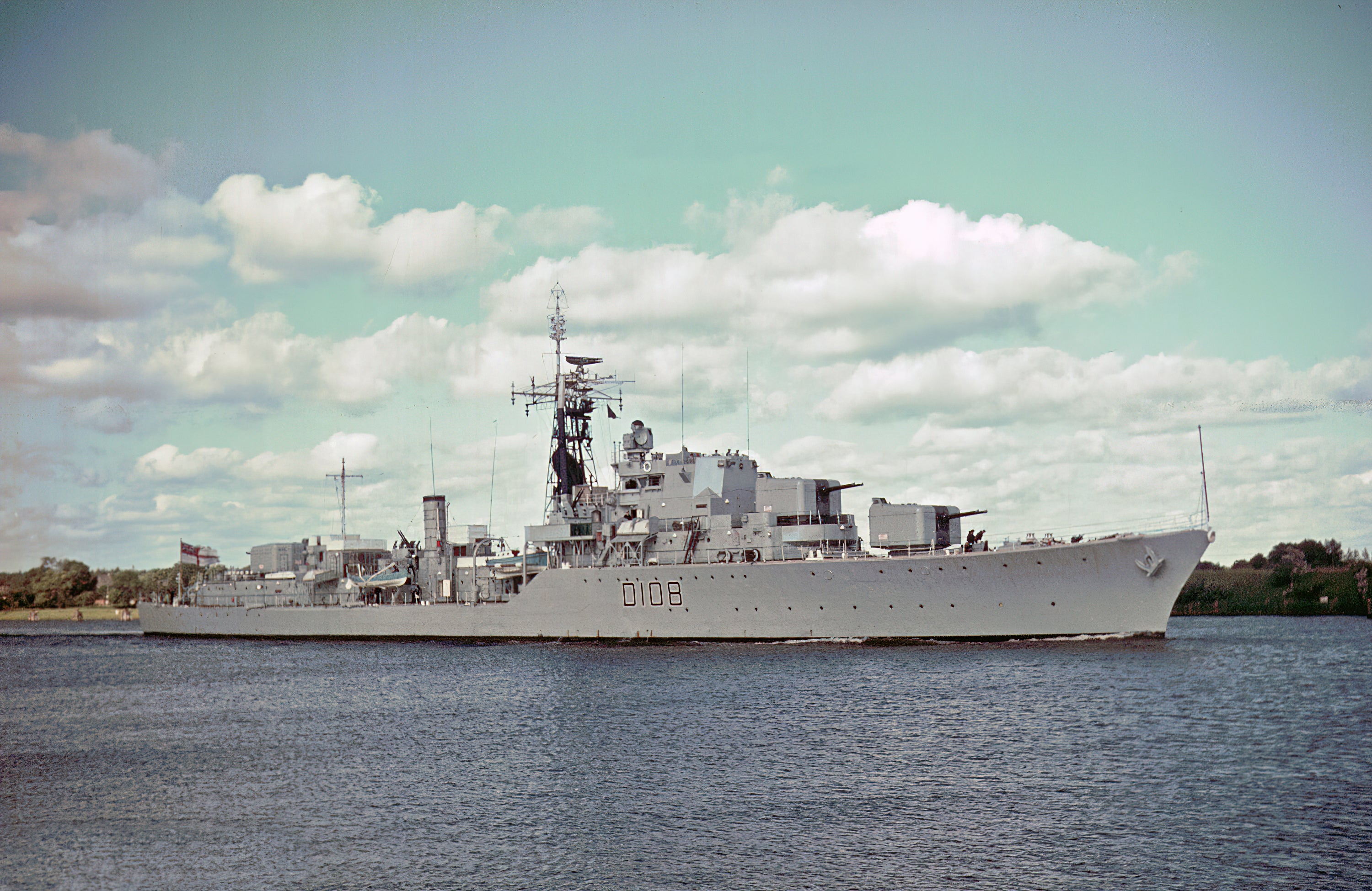HMS Dainty (D108) Royal Navy Daring Class Destroyer Low Starboard View ...