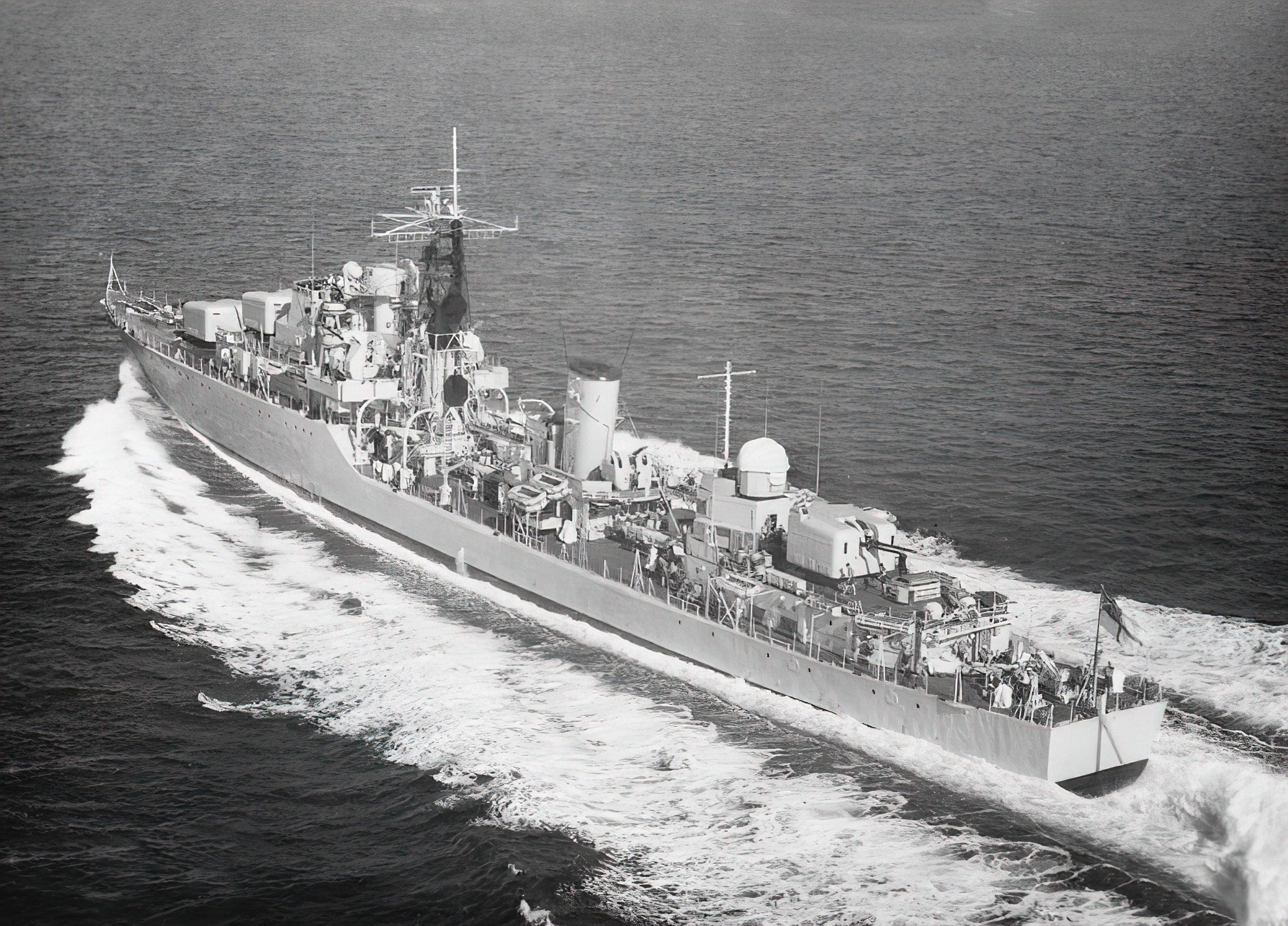 HMS Diana (D126) Photo Print - High Port Quarter View - Royal Navy Dar ...