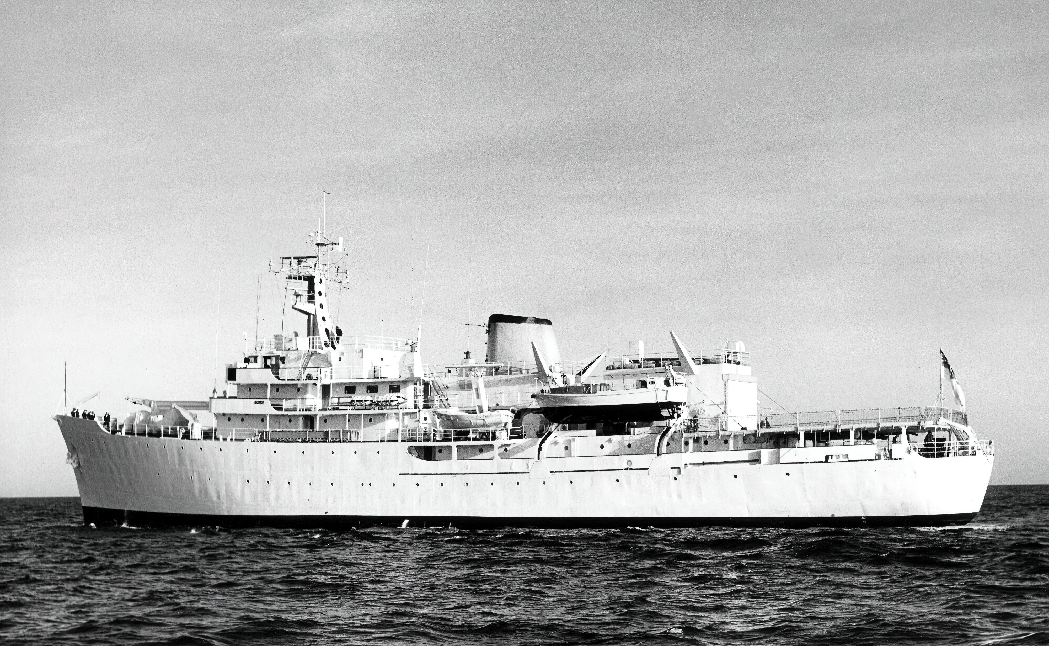 HMS Hecla (A133) Photo Print - Port Beam View - Royal Navy Hecla Class ...
