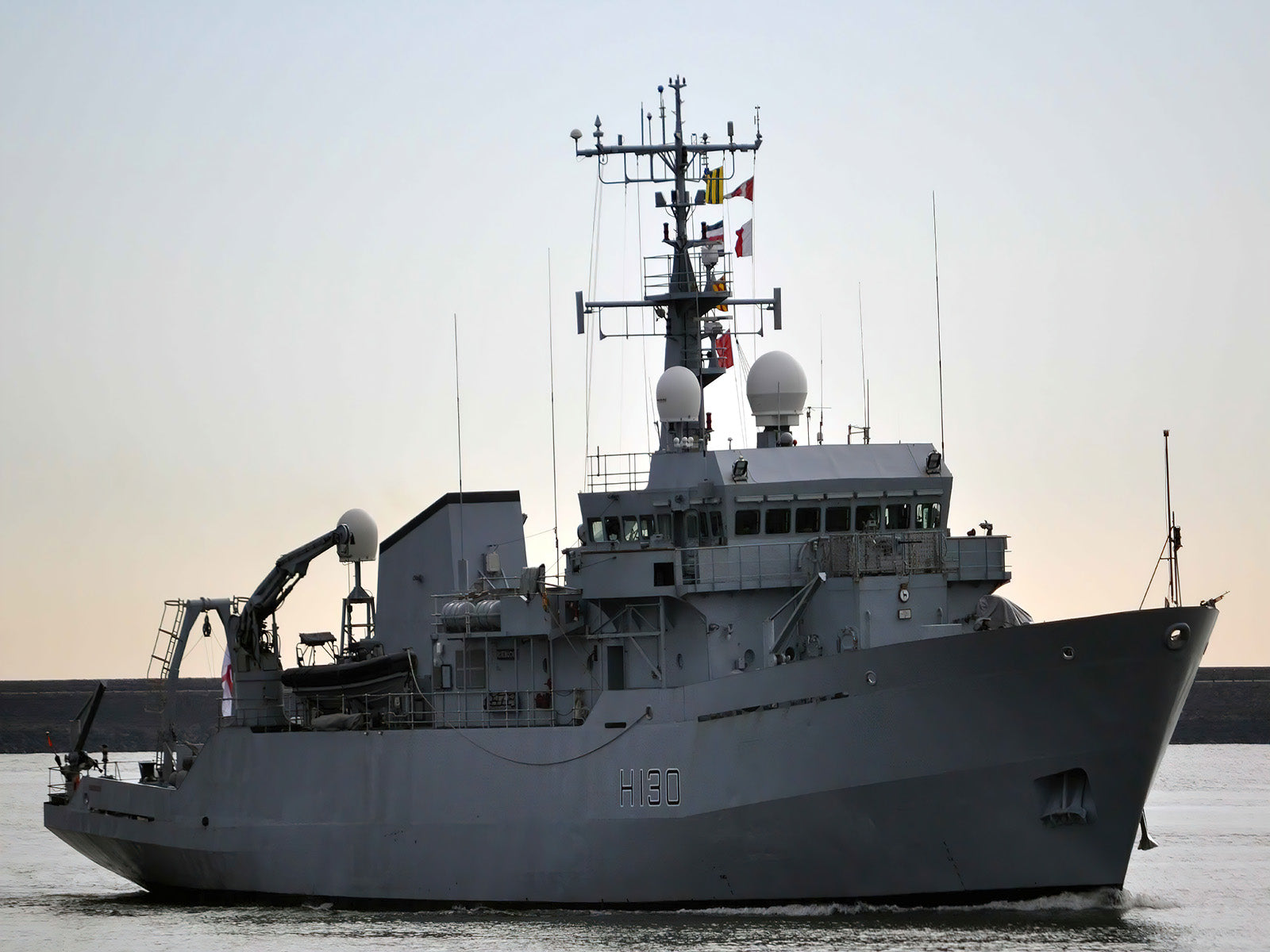 HMS Roebuck (H130) Photo Print - Starboard Side View - Royal Navy Coas ...