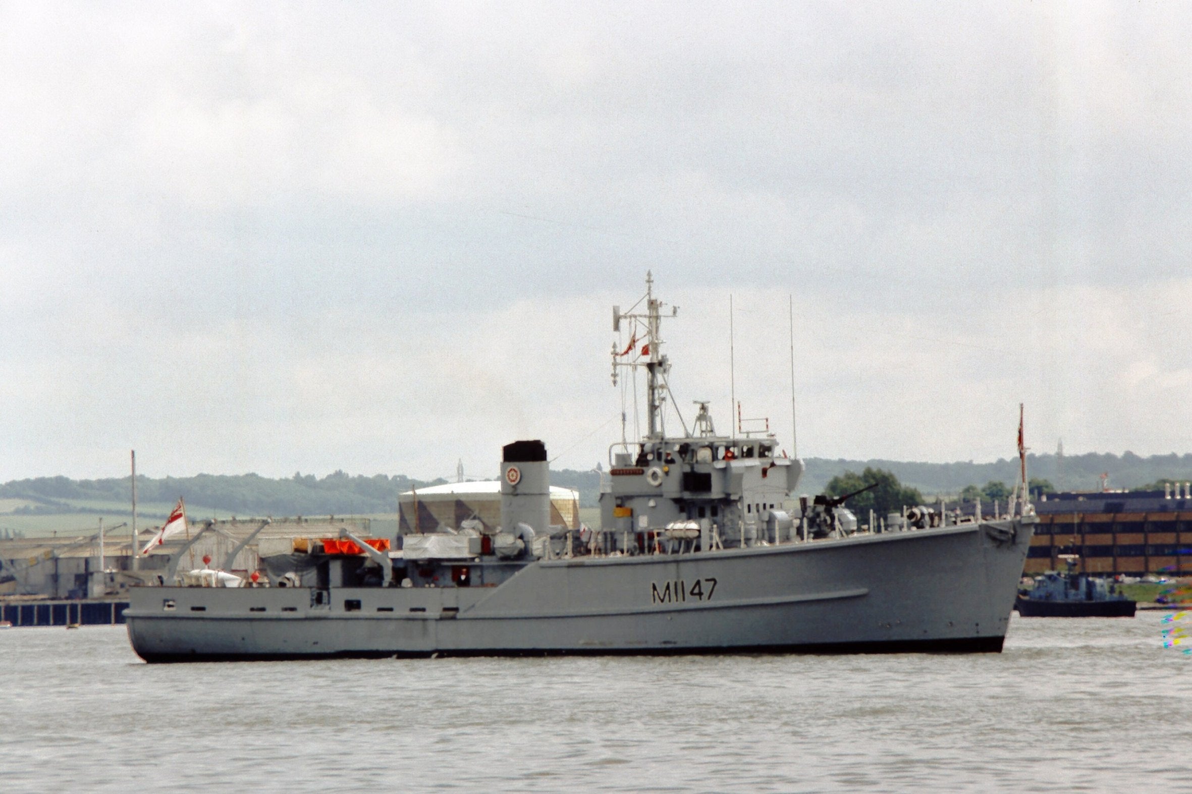HMS Hubberston (M1147) - Starboard View - Royal Navy Ton Class ...