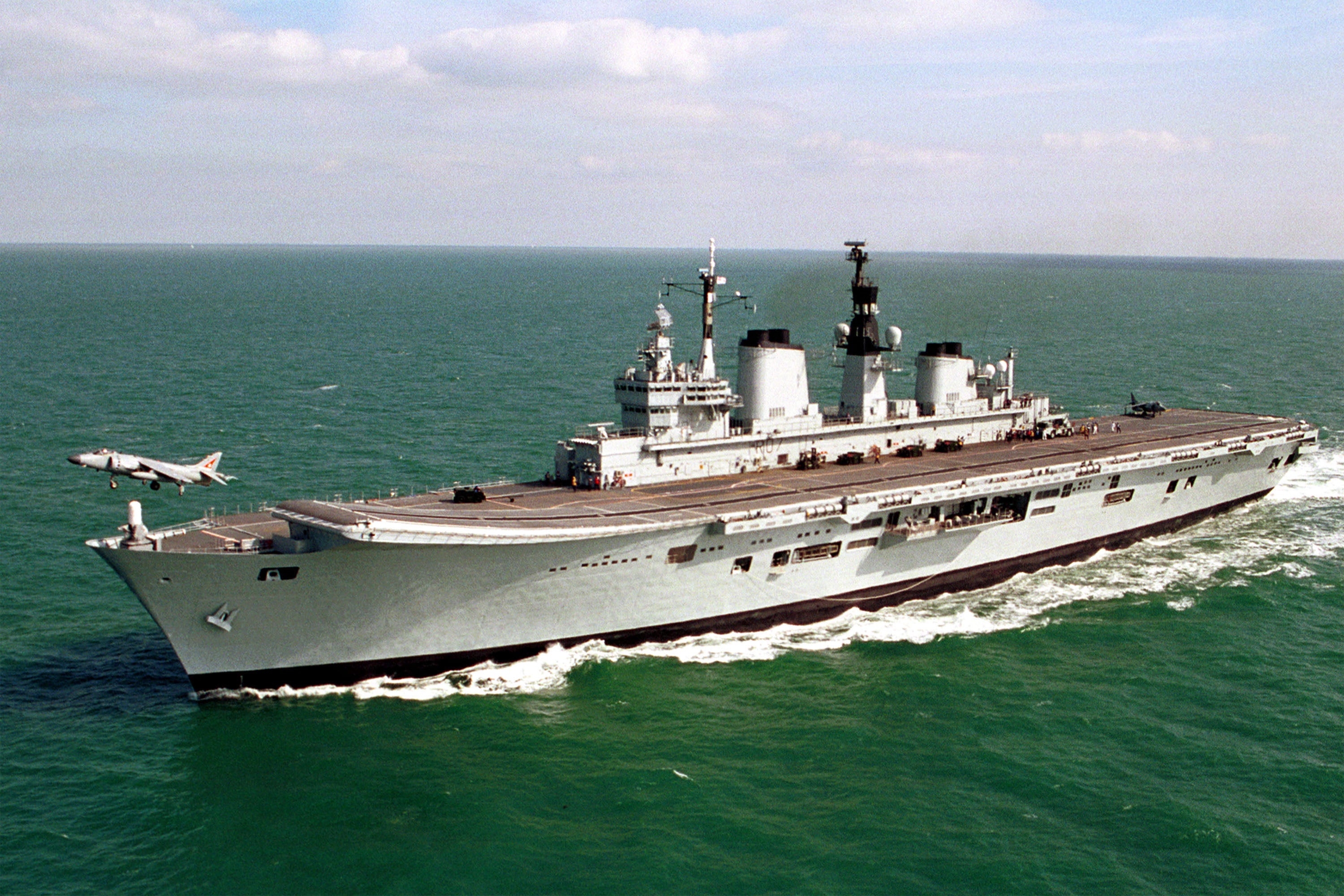 HMS Ark Royal (R07) - Harrier Takeoff - Royal Navy Invincible Class ...