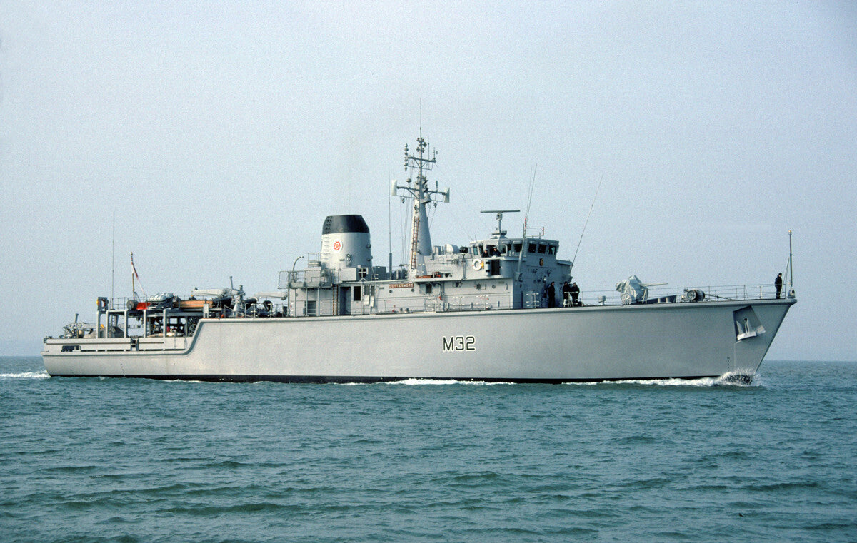 HMS Cottesmore M32 | Photo Print | Framed Print | Hunt Class | Mine Wa ...
