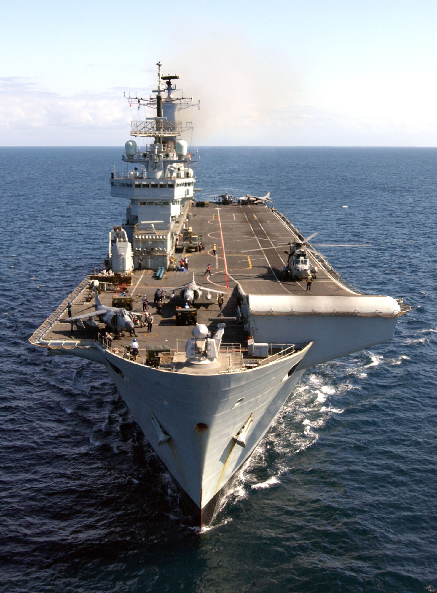 HMS Invincible (R05) Photo Print - Underway Bow View - Royal Navy Invi ...