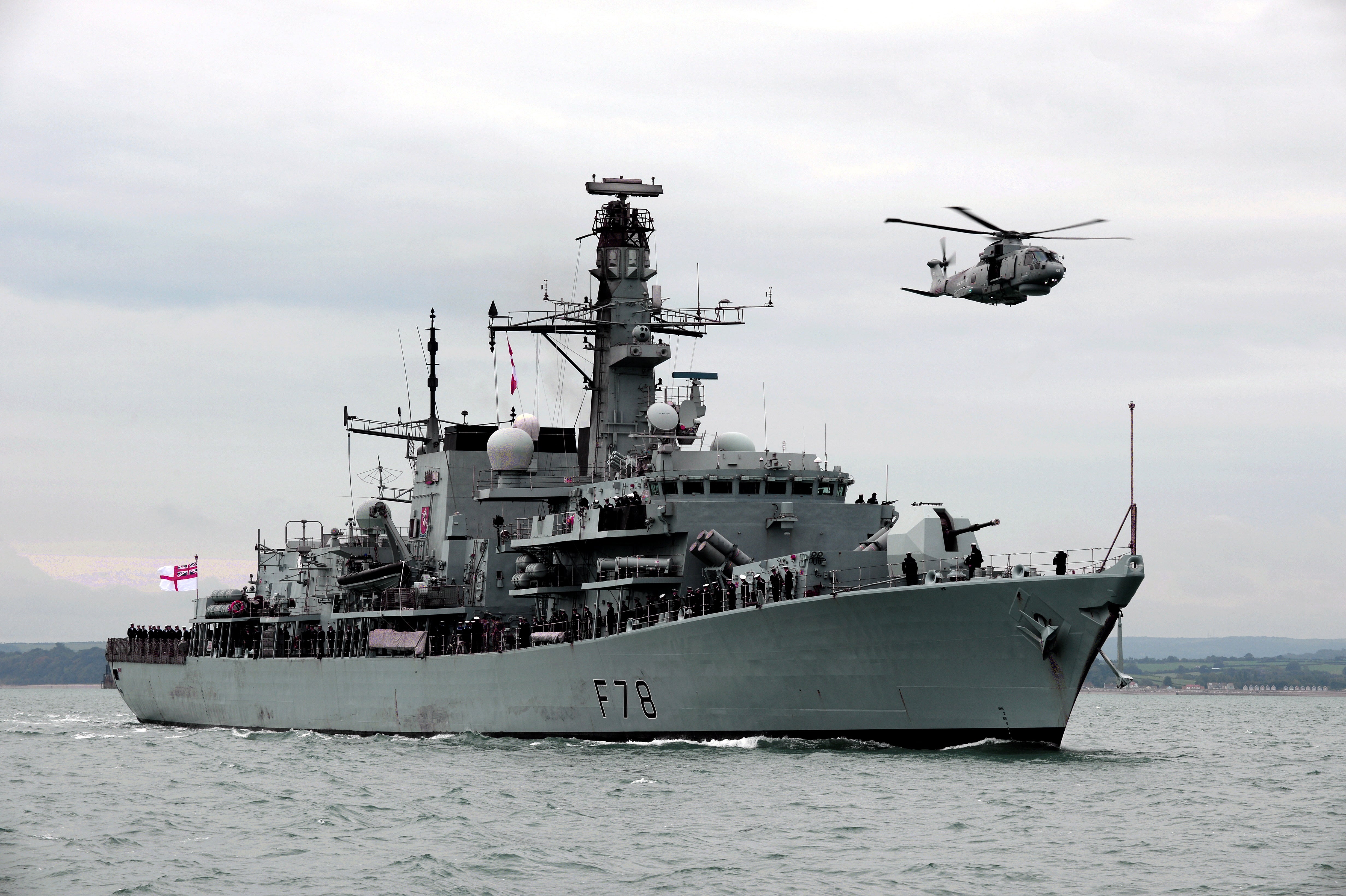 HMS Kent (F78) Photo Print - With Merlin Helicopter - Royal Navy Type ...