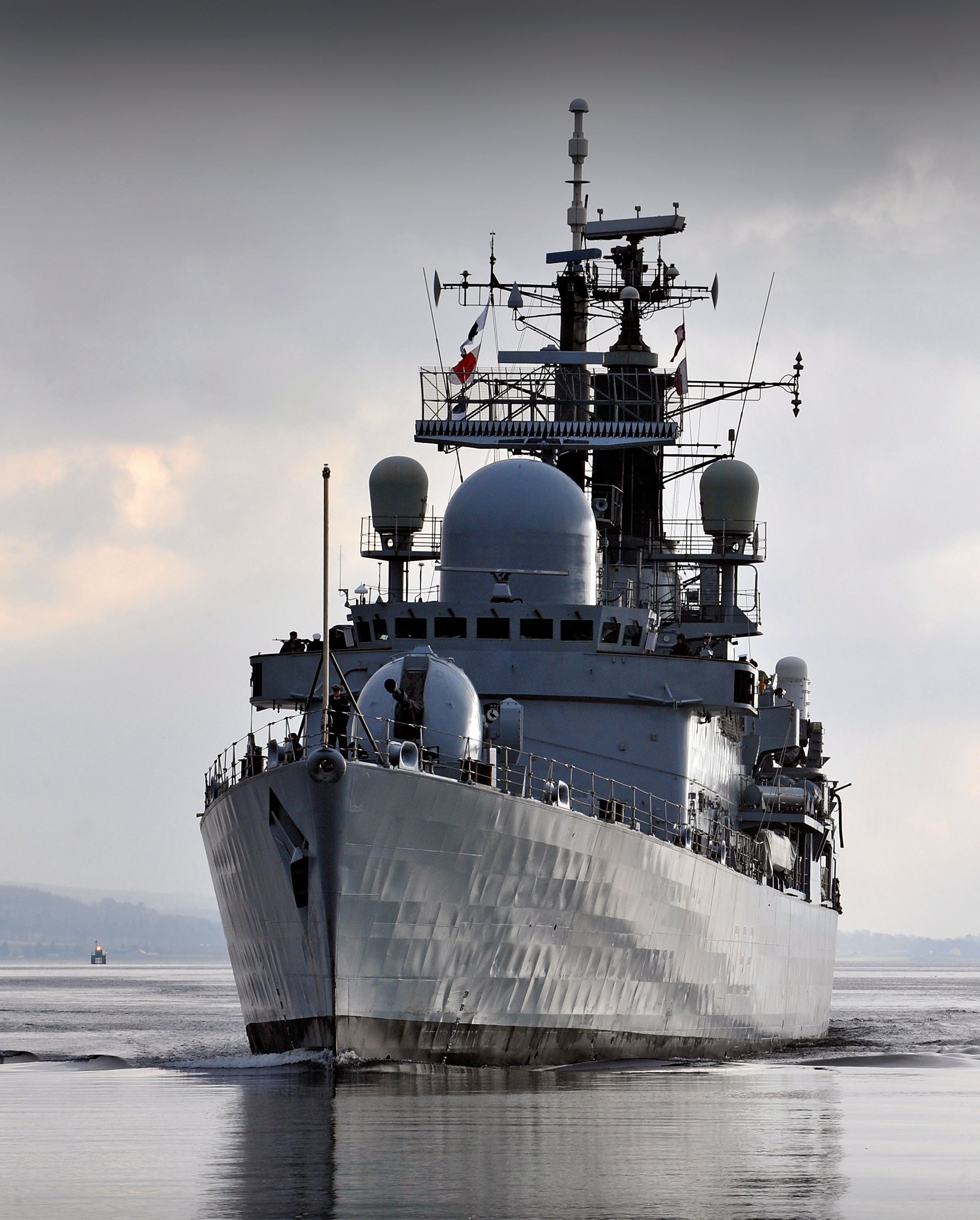 HMS Liverpool (D92) - Low Port Bow Reflections - Royal Navy Type 42 ...