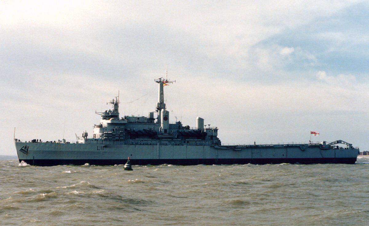 HMS Intrepid (L11) - Port Beam View - Royal Navy Fearless Class ...