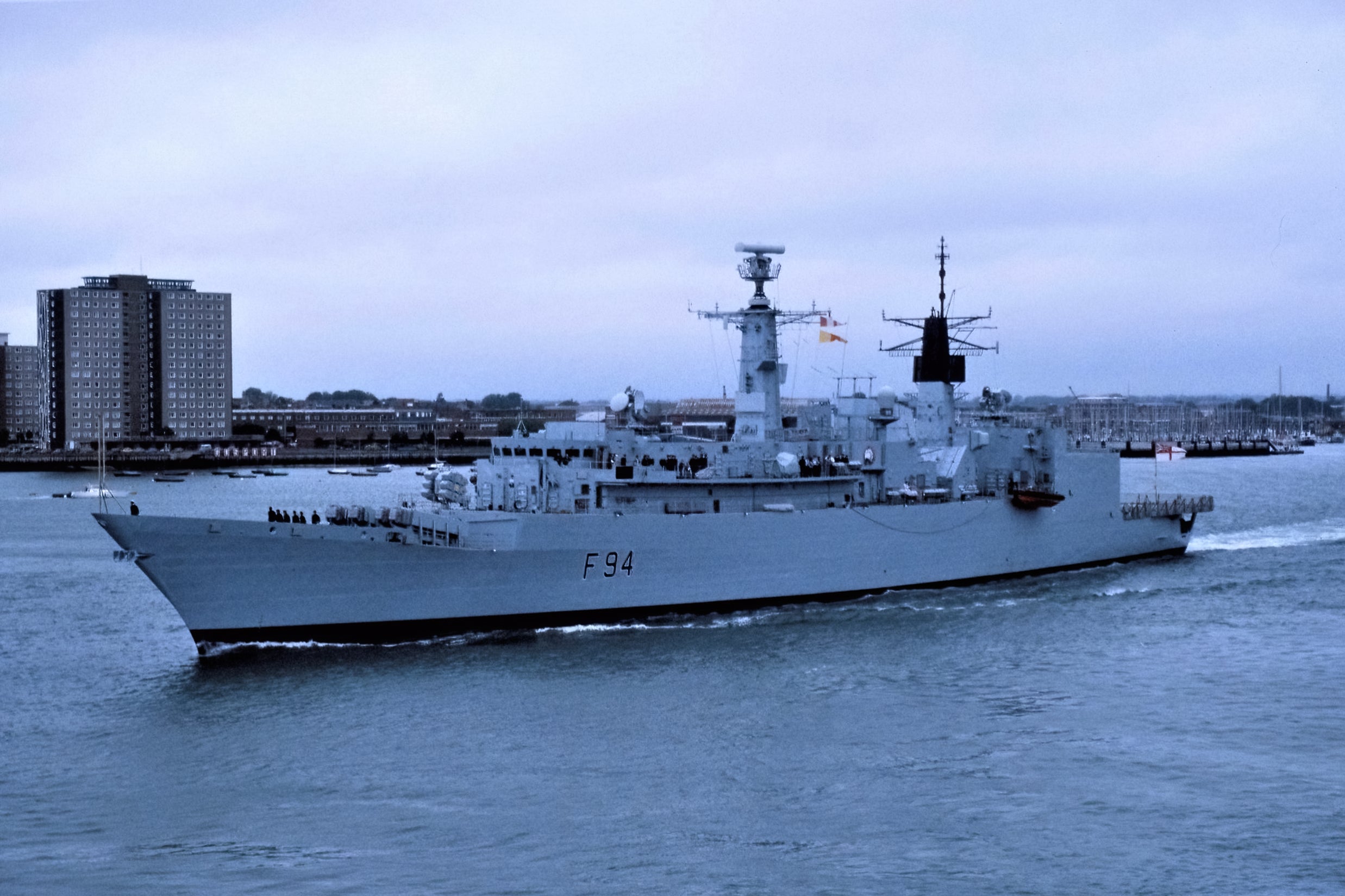 HMS Brave (F94) - Leaving Portsmouth Harbour - Royal Navy Type 22 ...