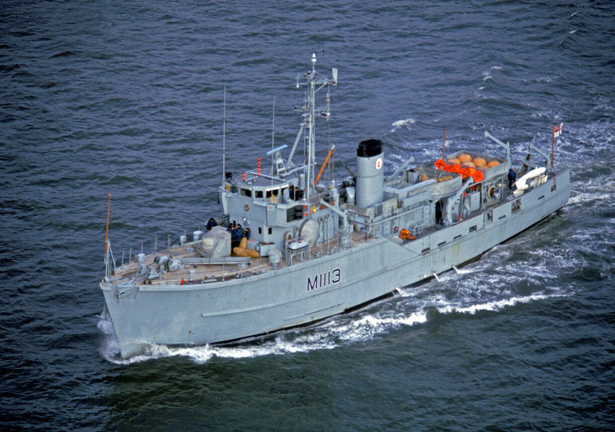 HMS Brereton M1113 Royal Navy Ton class minesweeper Photo Print or Fra ...