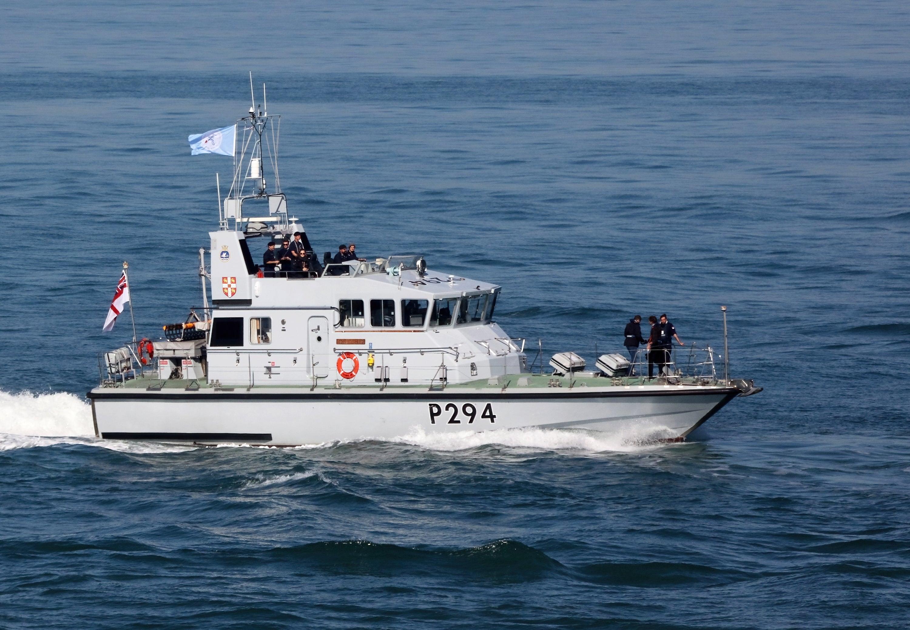 HMS Trumpeter (P294) Photo Print - At Sea - Royal Navy Archer Class P2 ...
