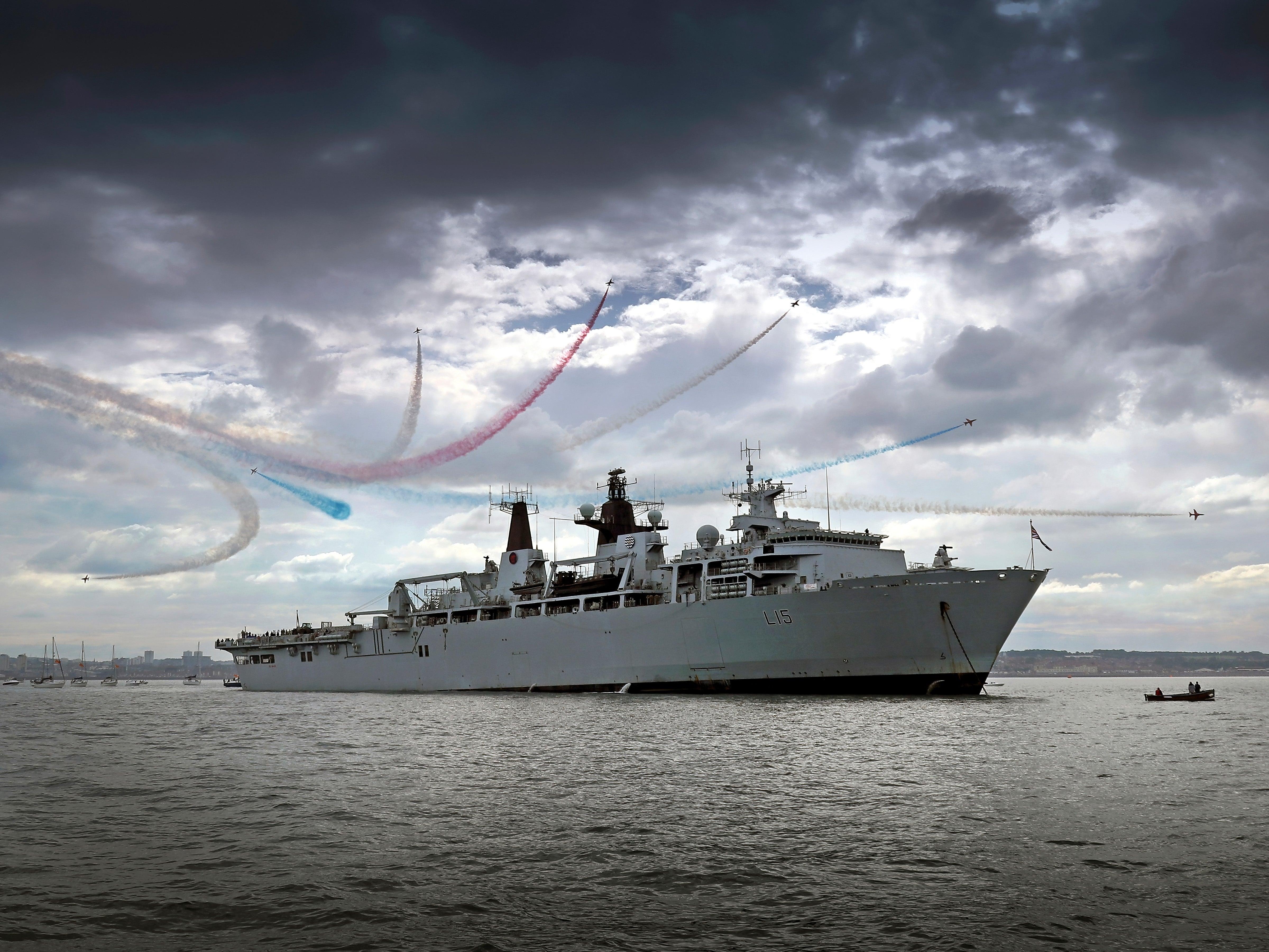 HMS Bulwark (L15) - With Red arrows - Royal Navy Albion Class ...