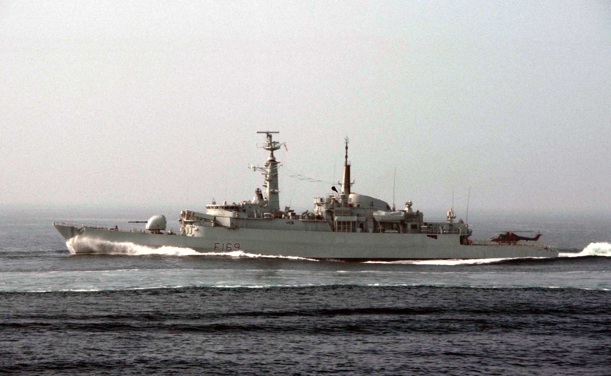 HMS Amazon (F169) Photo Print - At Speed - Royal Navy Type 21 Frigate ...