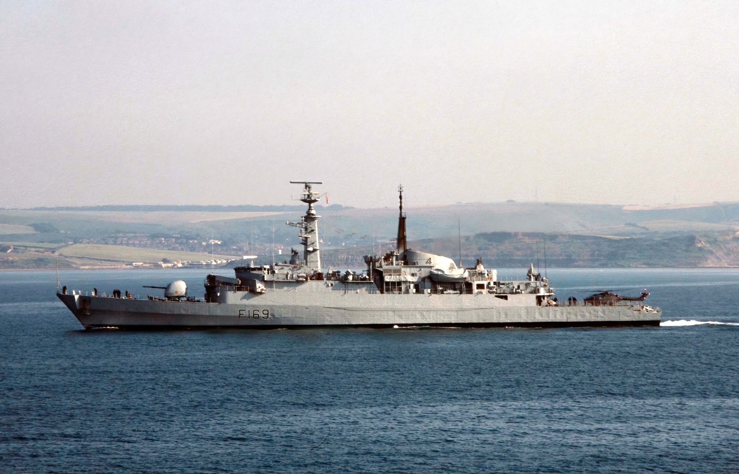 HMS Amazon (F169) Photo Print - Low Port Beam View - Royal Navy Type 2 ...