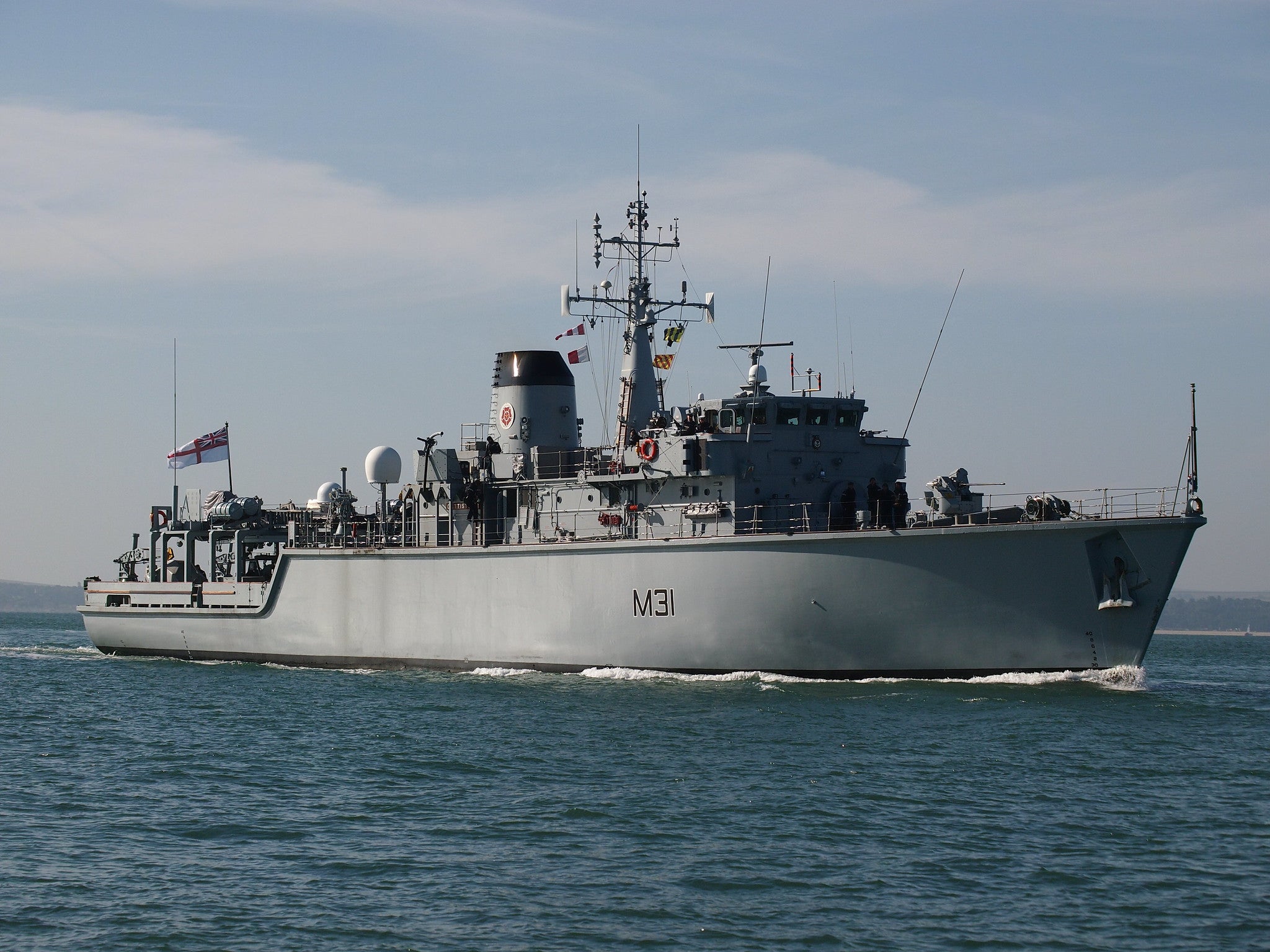 HMS Cattistock (M31) - Low Starboard View - Royal Navy Hunt Class ...