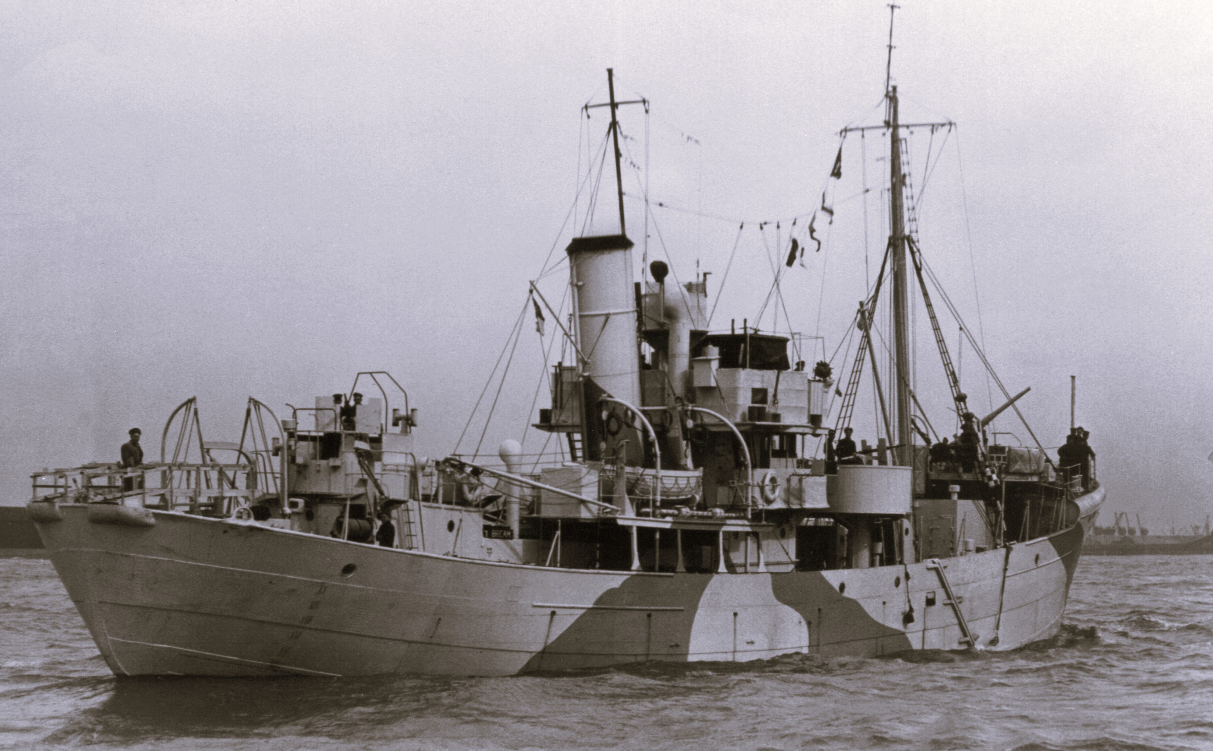 HMS Bream (T306) Photo Print - Port Side View - Royal Navy Fish Class ...