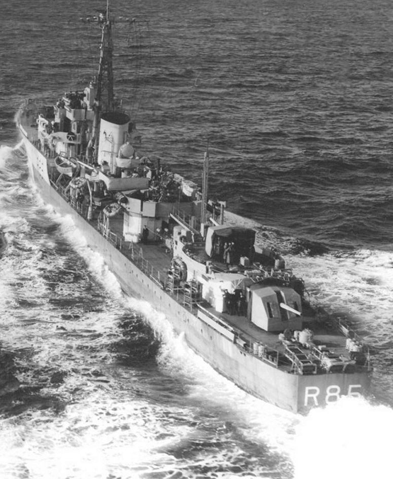 HMS Cambrian (R85) Photo Print - Port Quarter View - Royal Navy C Clas ...