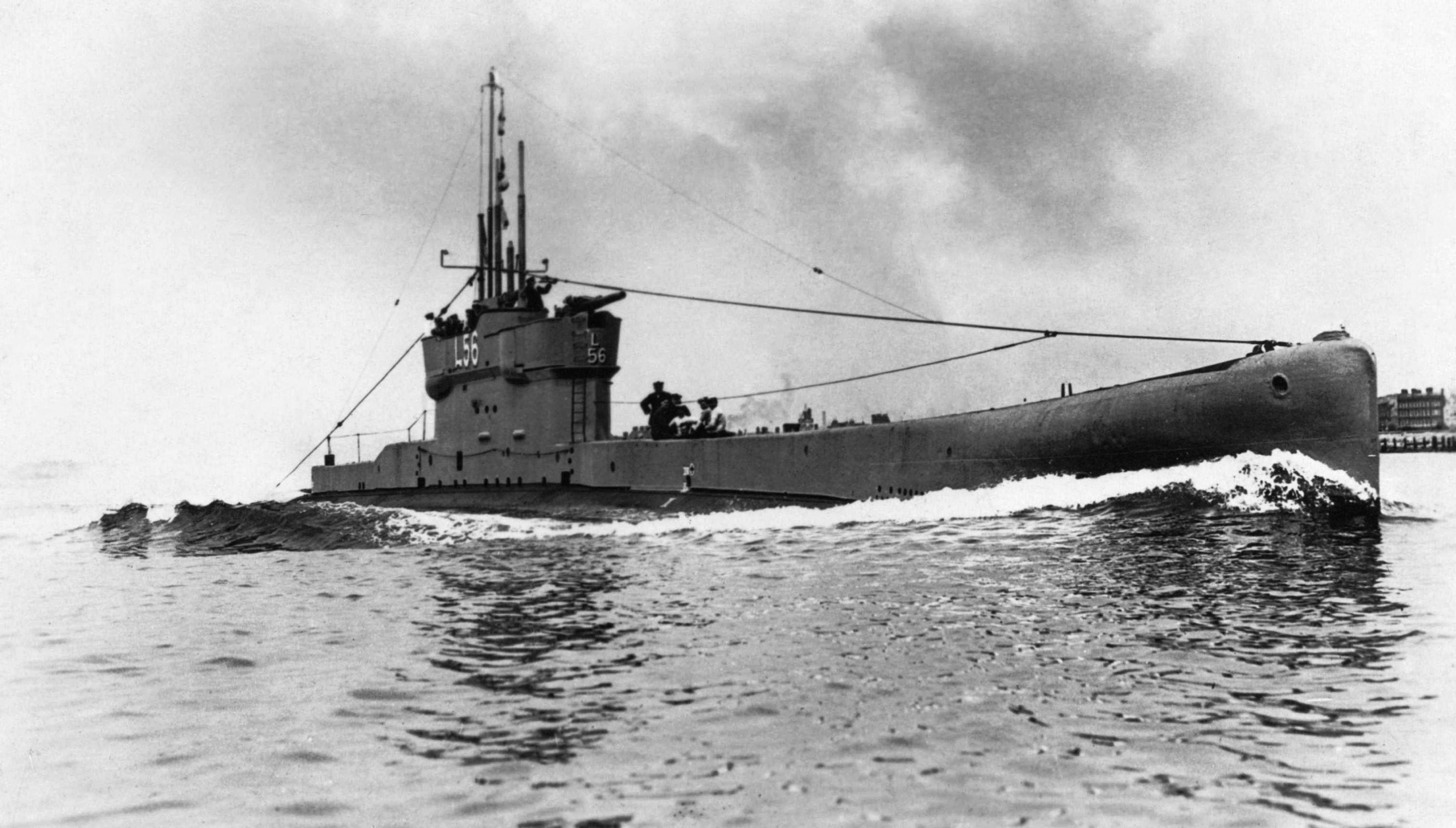 HMS L56 Photo Print - Starboard View - Royal Navy L Class Submarine ...