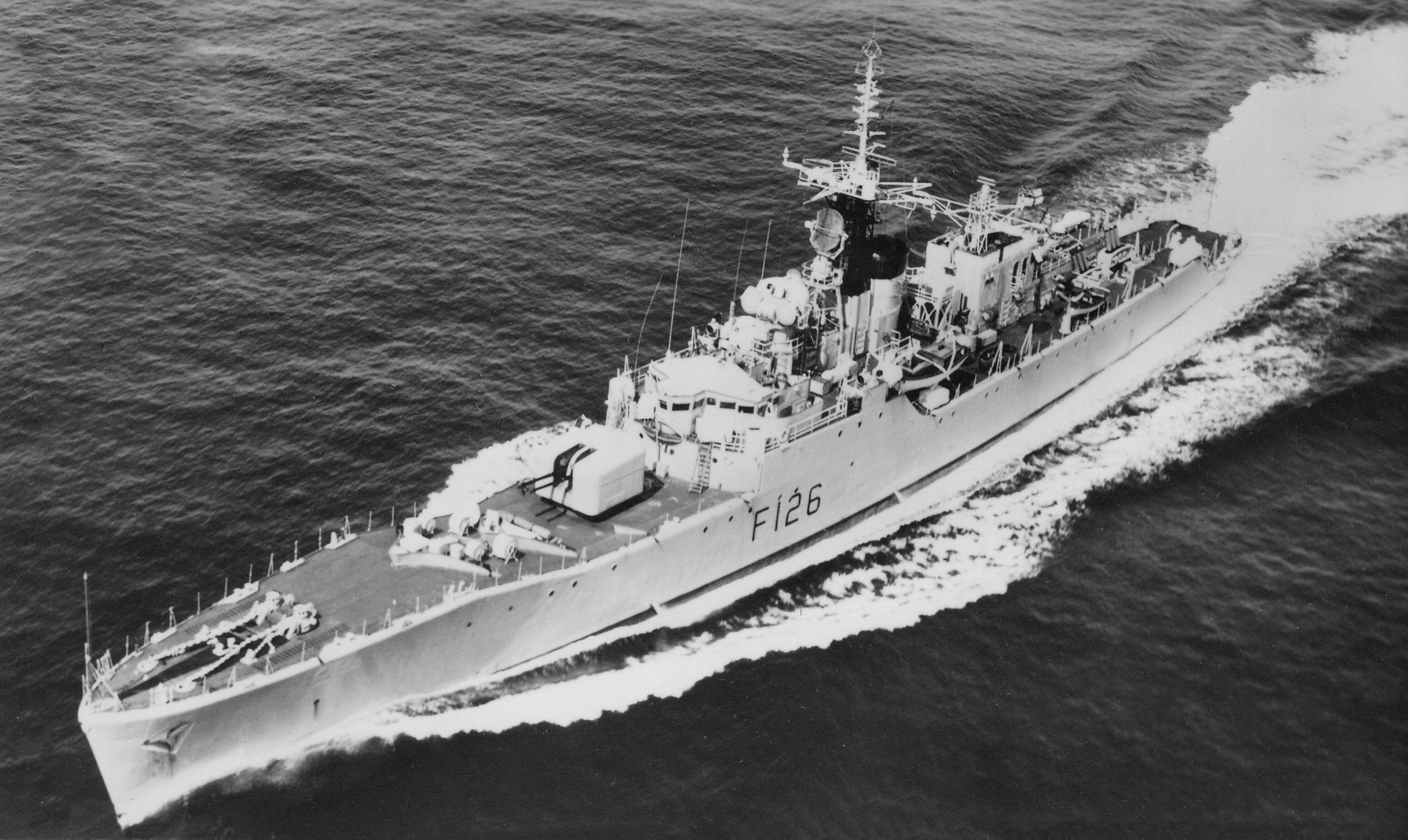 HMS Plymouth (F126) Photo Print - Port Bow View - Royal Navy Rothesay ...