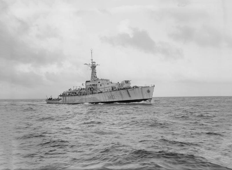 HMS Loch Eck (K422) - Starboard Side - Royal Navy Loch Class Frigate ...