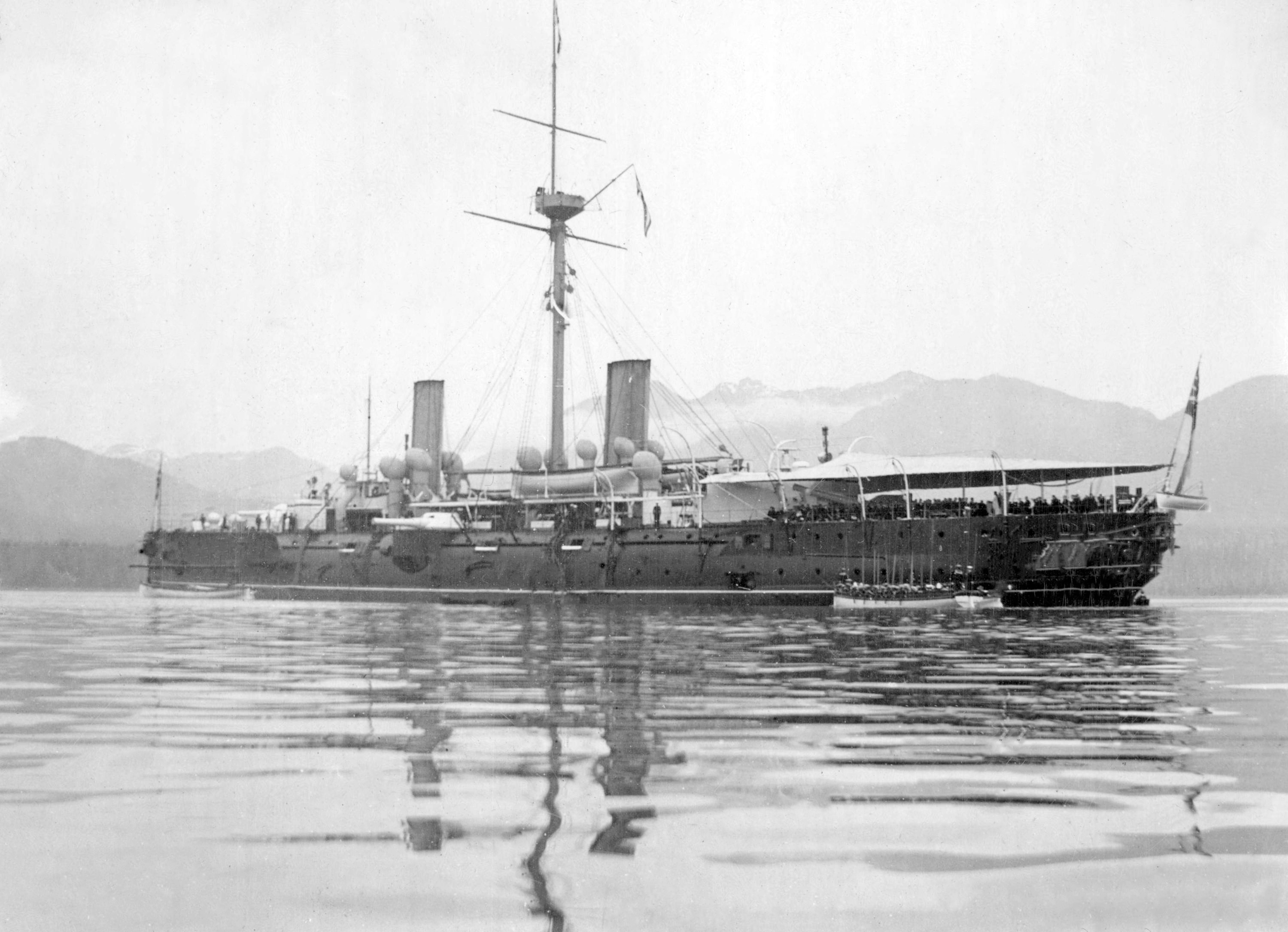 HMS Imperieuse (1883) - Starboard View - Royal Navy Imperieuse Class ...