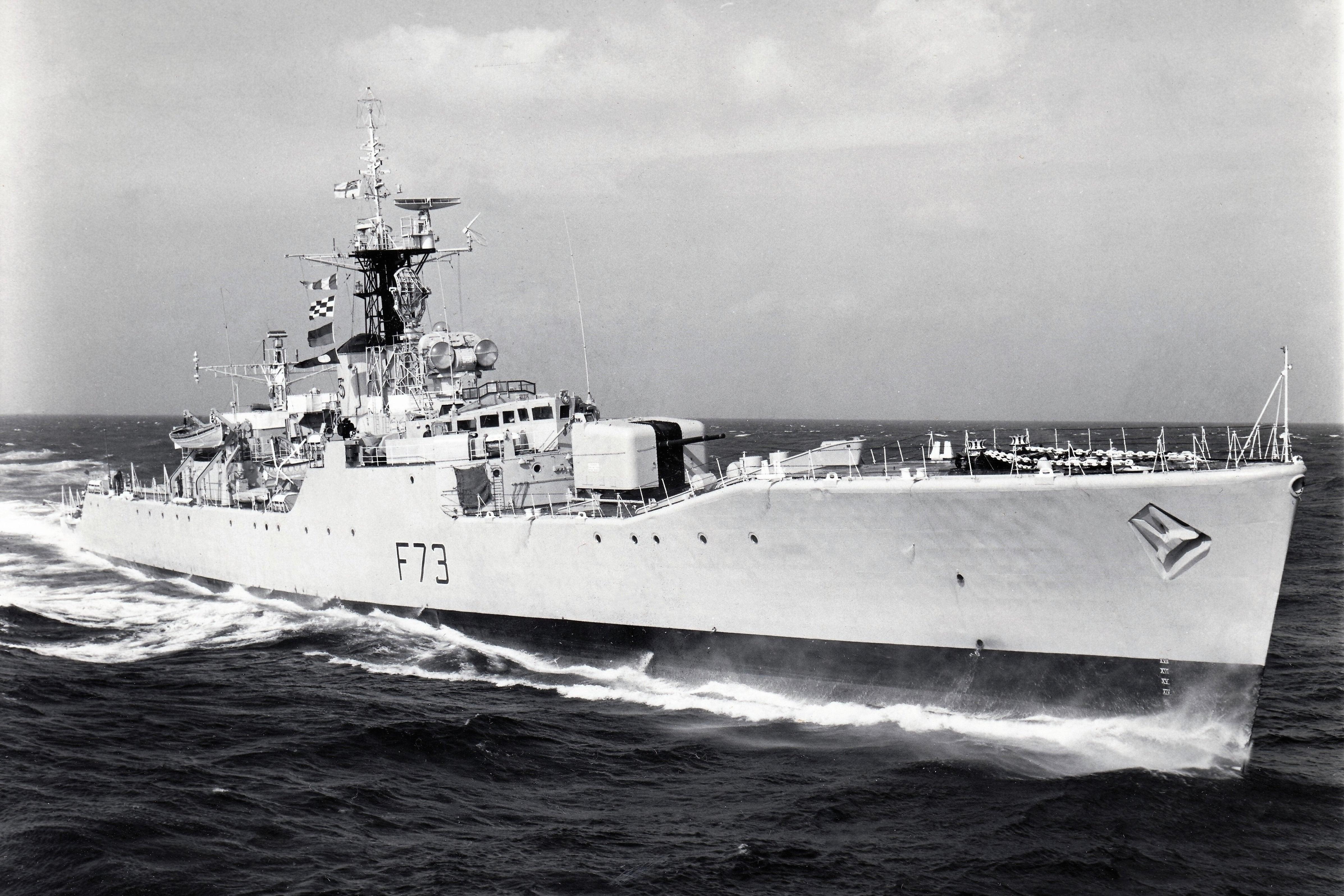 HMS Eastbourne (F73) Photo Print - Starboard View - Royal Navy Whitby ...