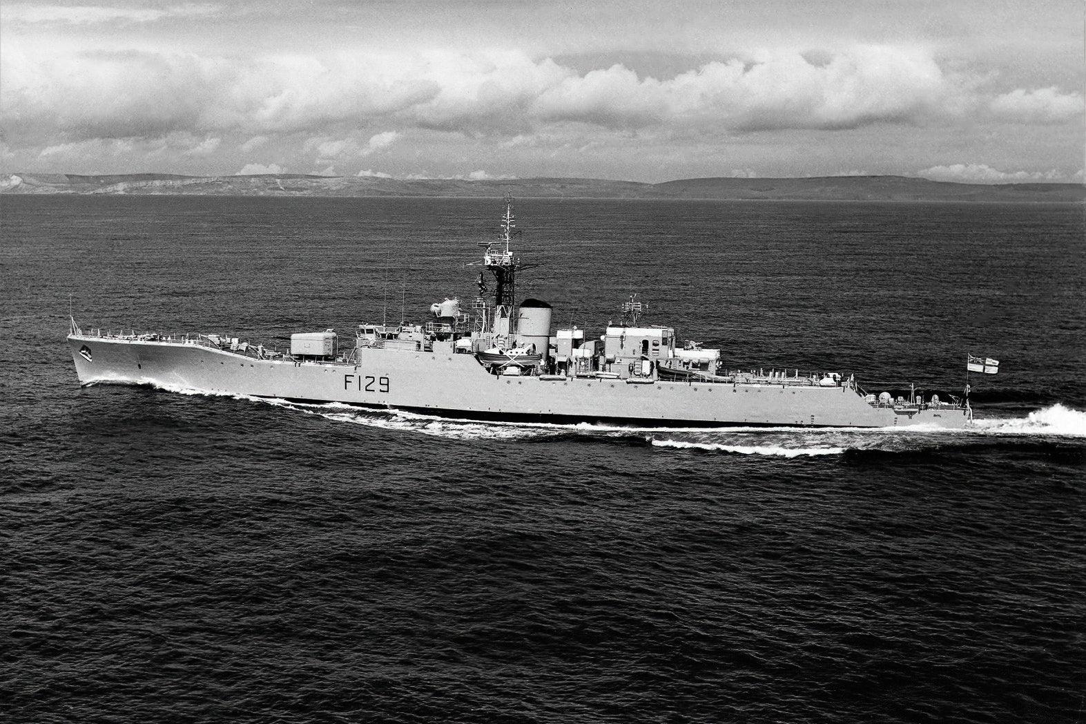 HMS Rhyl (F129) - Port Beam - Royal Navy Rothesay Class Frigate Photo ...