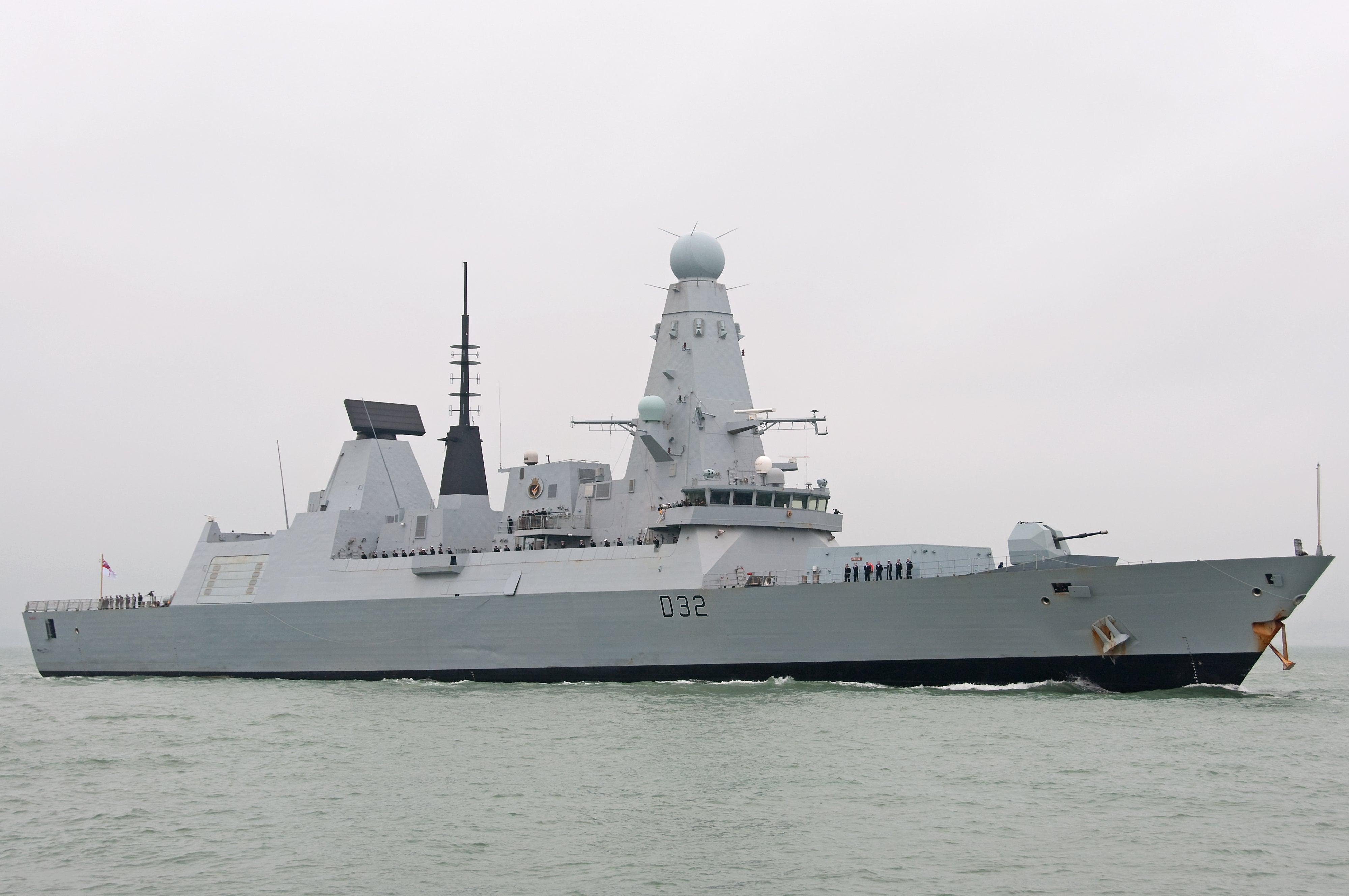 HMS Daring (D32) Royal Navy Type 45 Destroyer Entering Harbour Photo P ...